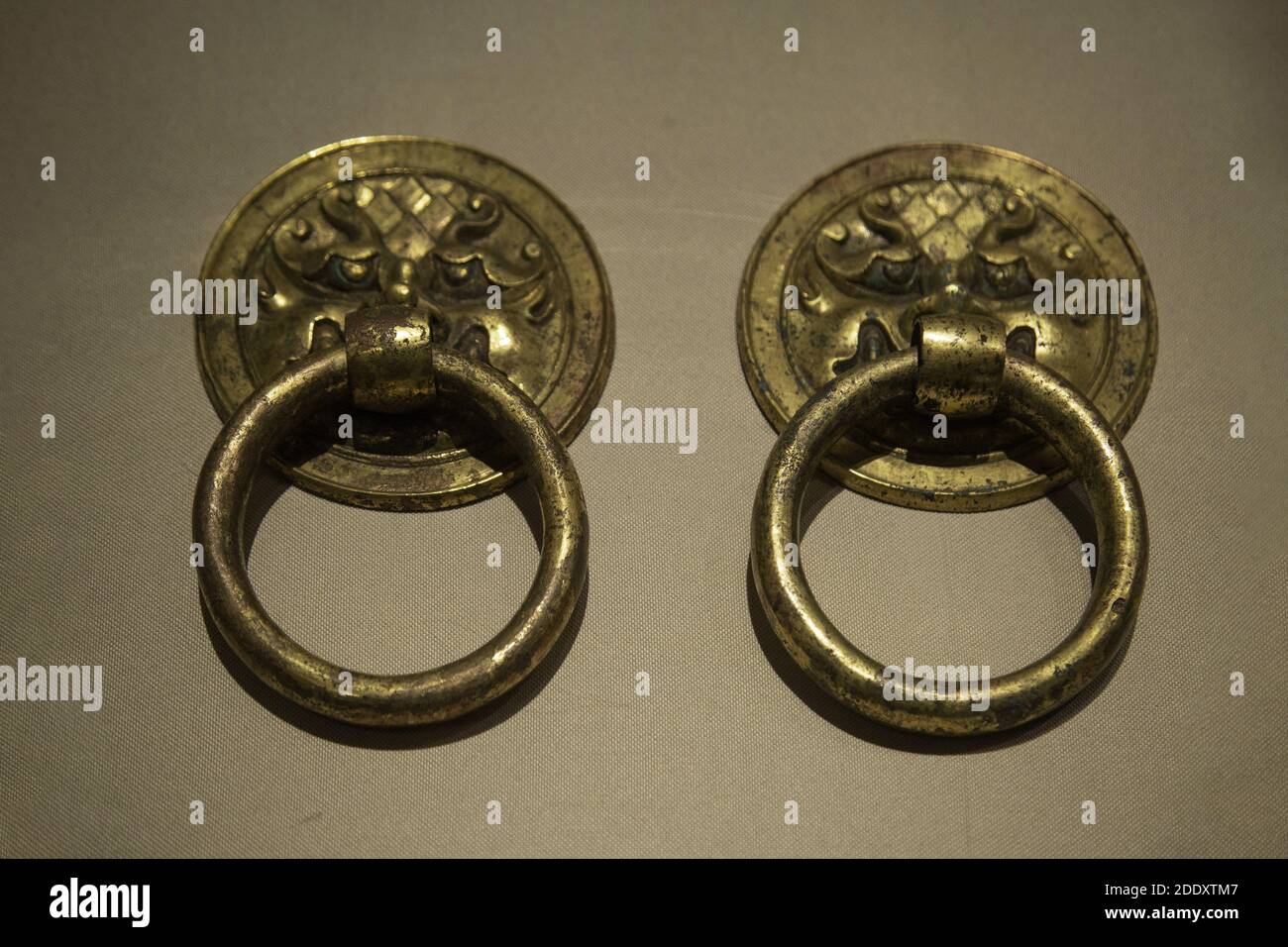 Gold relics hi-res stock photography and images - Alamy