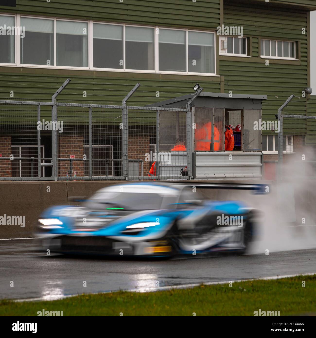 Race car cornering hi-res stock photography and images - Alamy