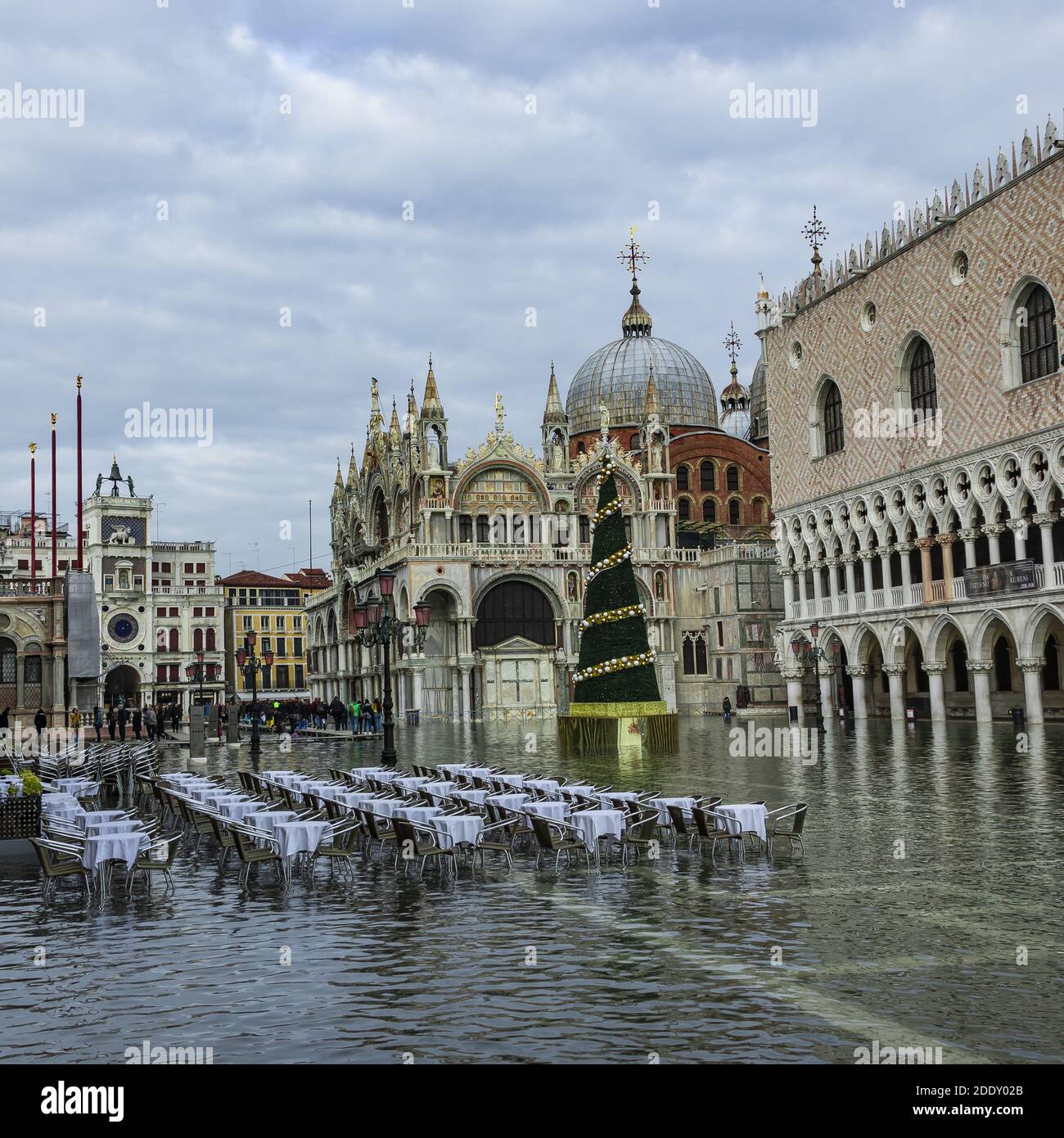 Italian scenery hi-res stock photography and images - Alamy