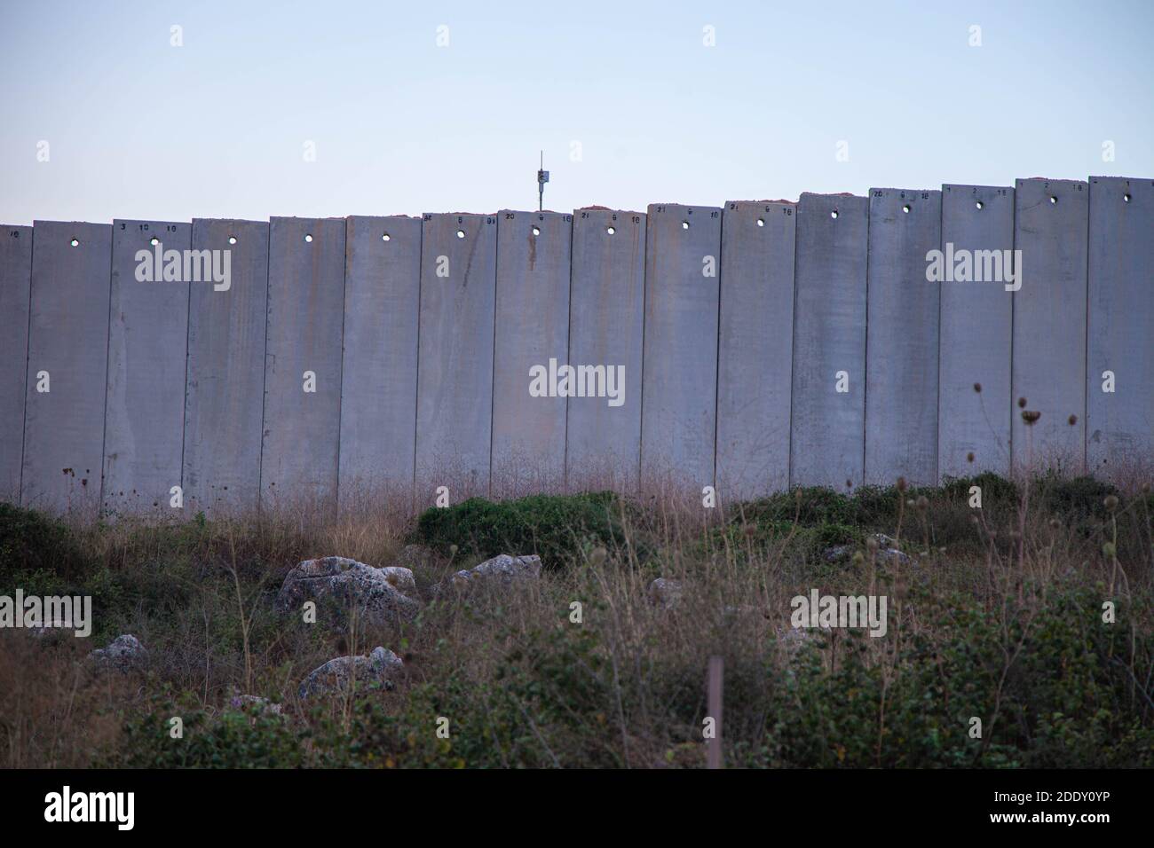 Israel lebanon border hi-res stock photography and images - Alamy