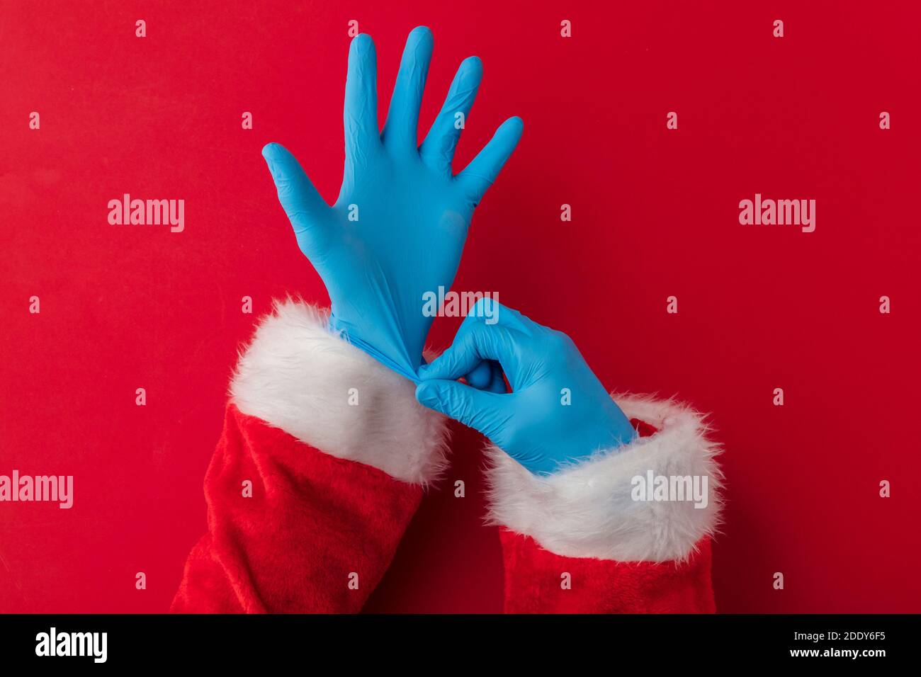 Ppe gloves hi-res stock photography and images - Alamy