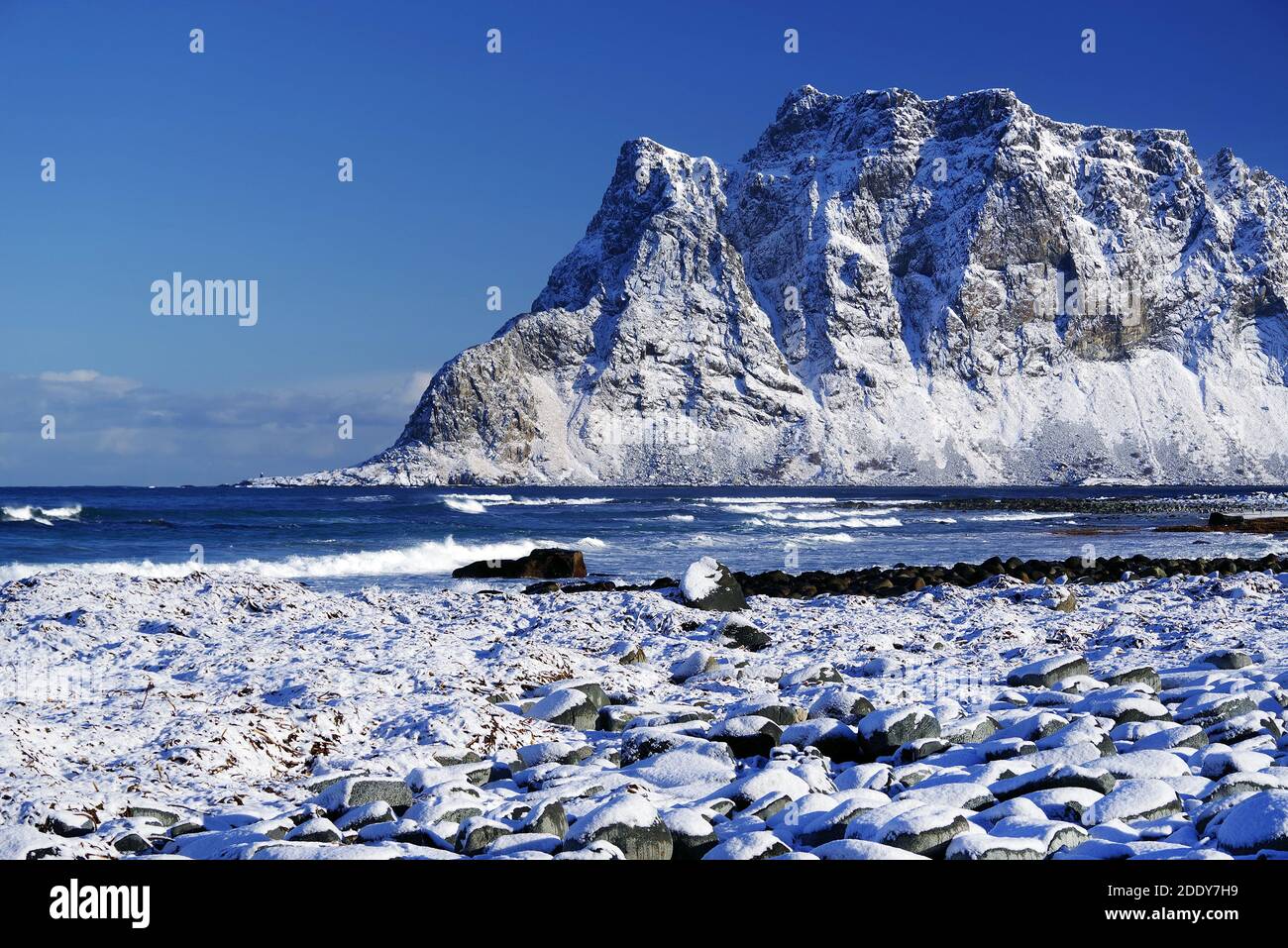 Winter landscape of the North Sea in Norway, Lofoten Archipelago ...