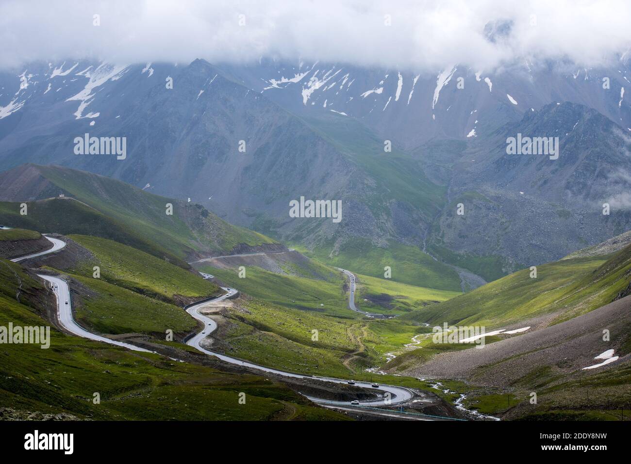 Xinjiang tianshan grassland landscape hi-res stock photography and ...