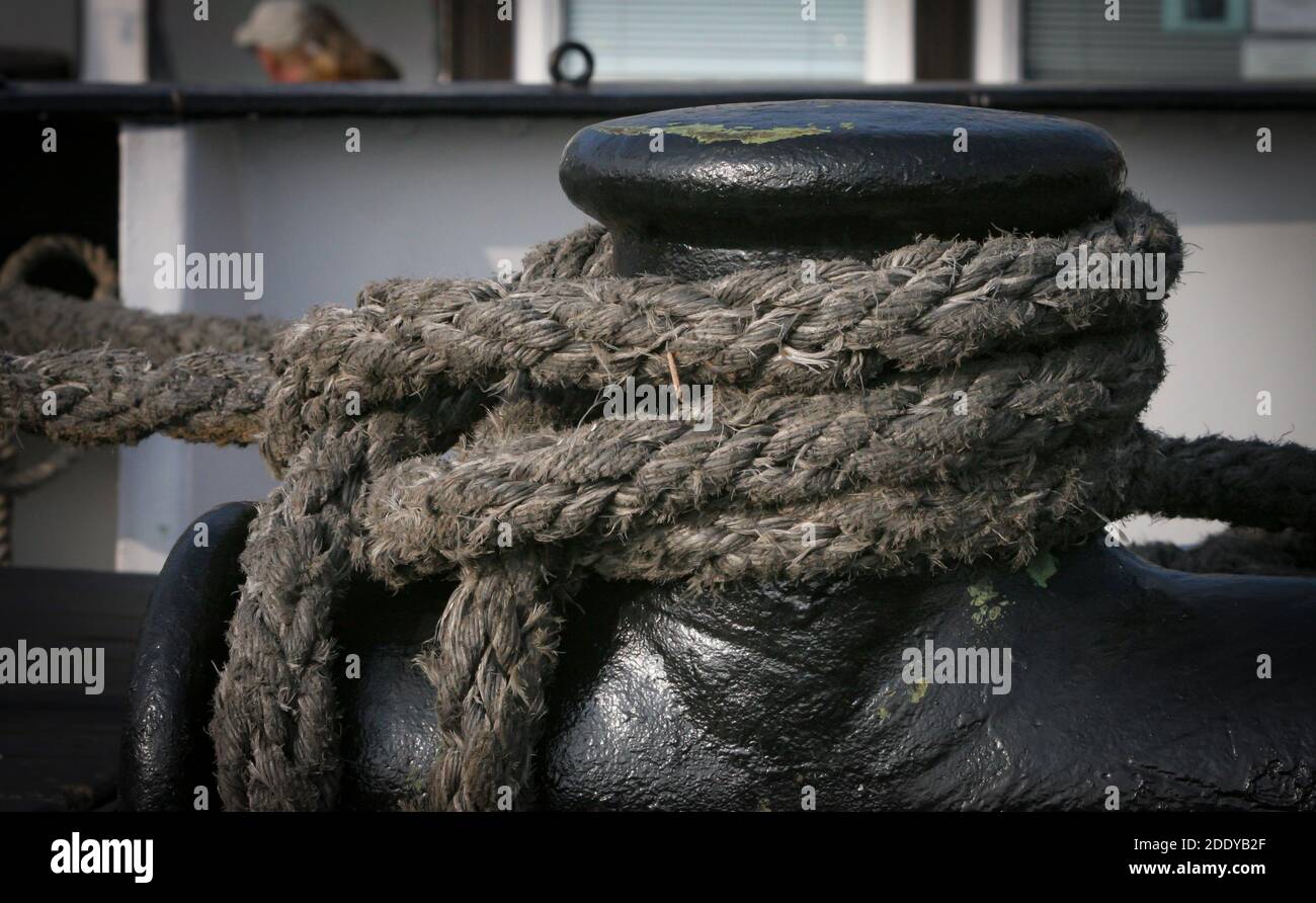 Rigging ship hi-res stock photography and images - Alamy