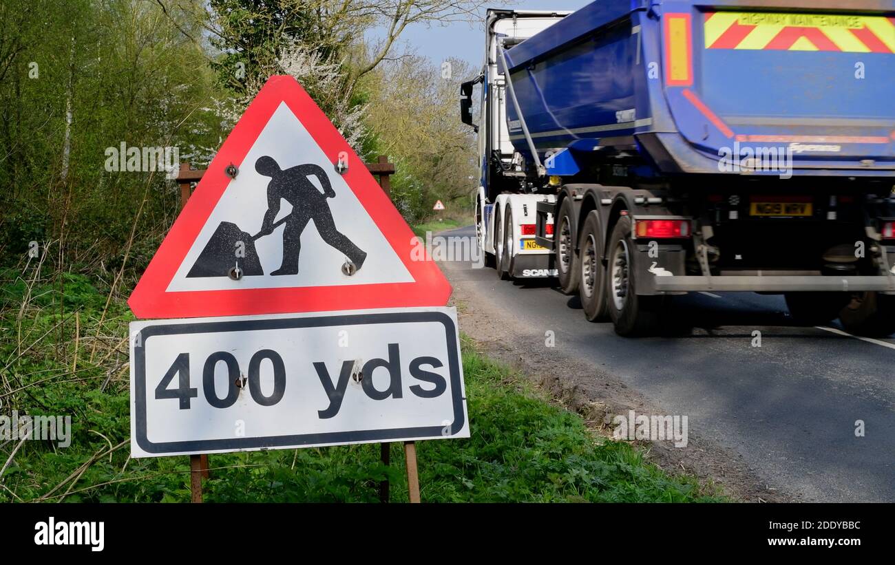 Big road sign hi-res stock photography and images - Alamy