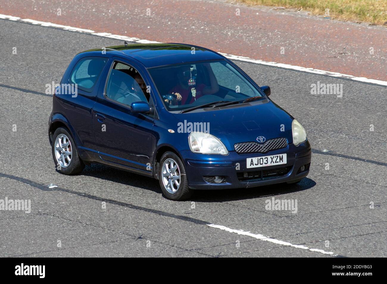 Toyota yaris blue hi-res stock photography and images - Alamy