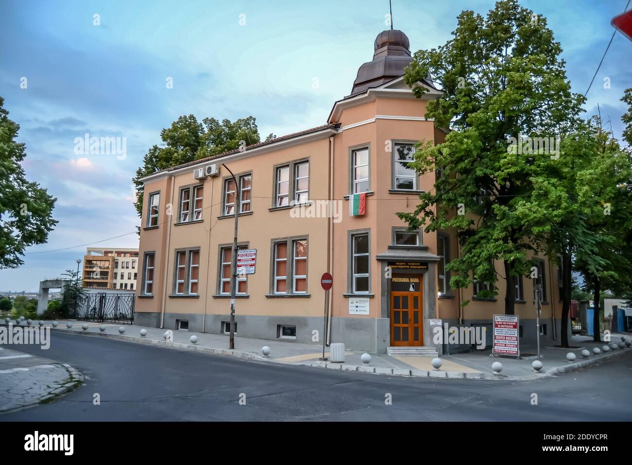 Communist style buildings socialist architecture communist architecture ...