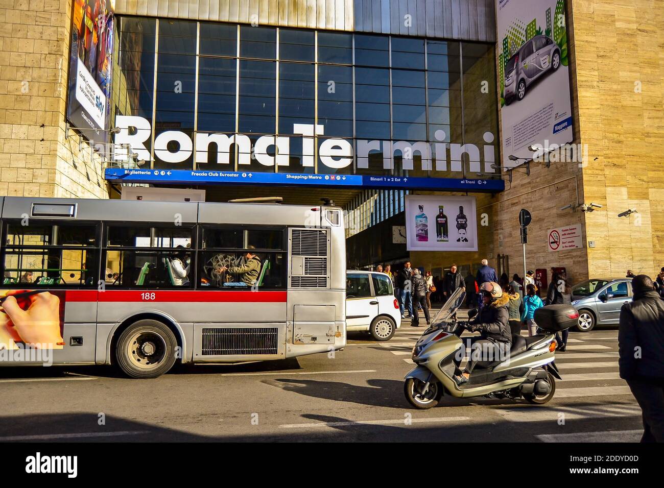 Train circulation hi-res stock photography and images - Alamy