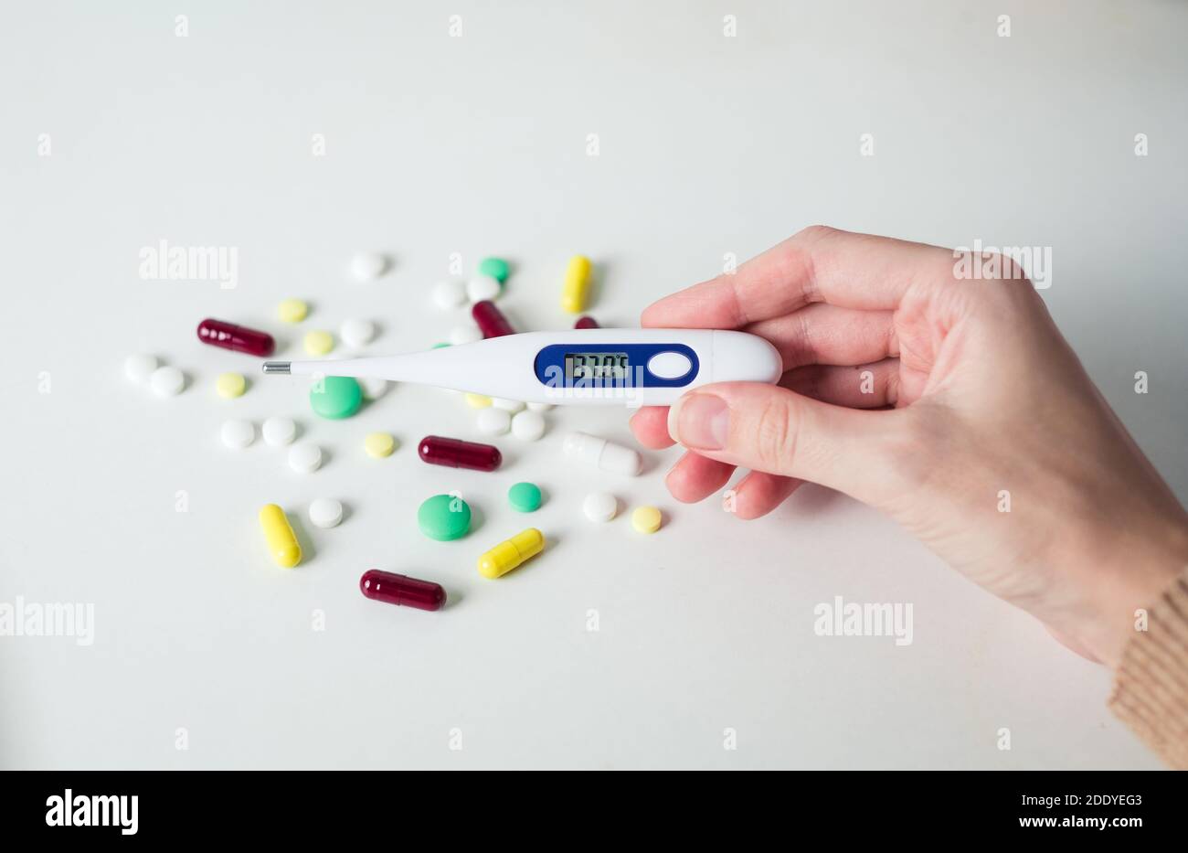 Thermometer 37 degrees hi-res stock photography and images - Alamy
