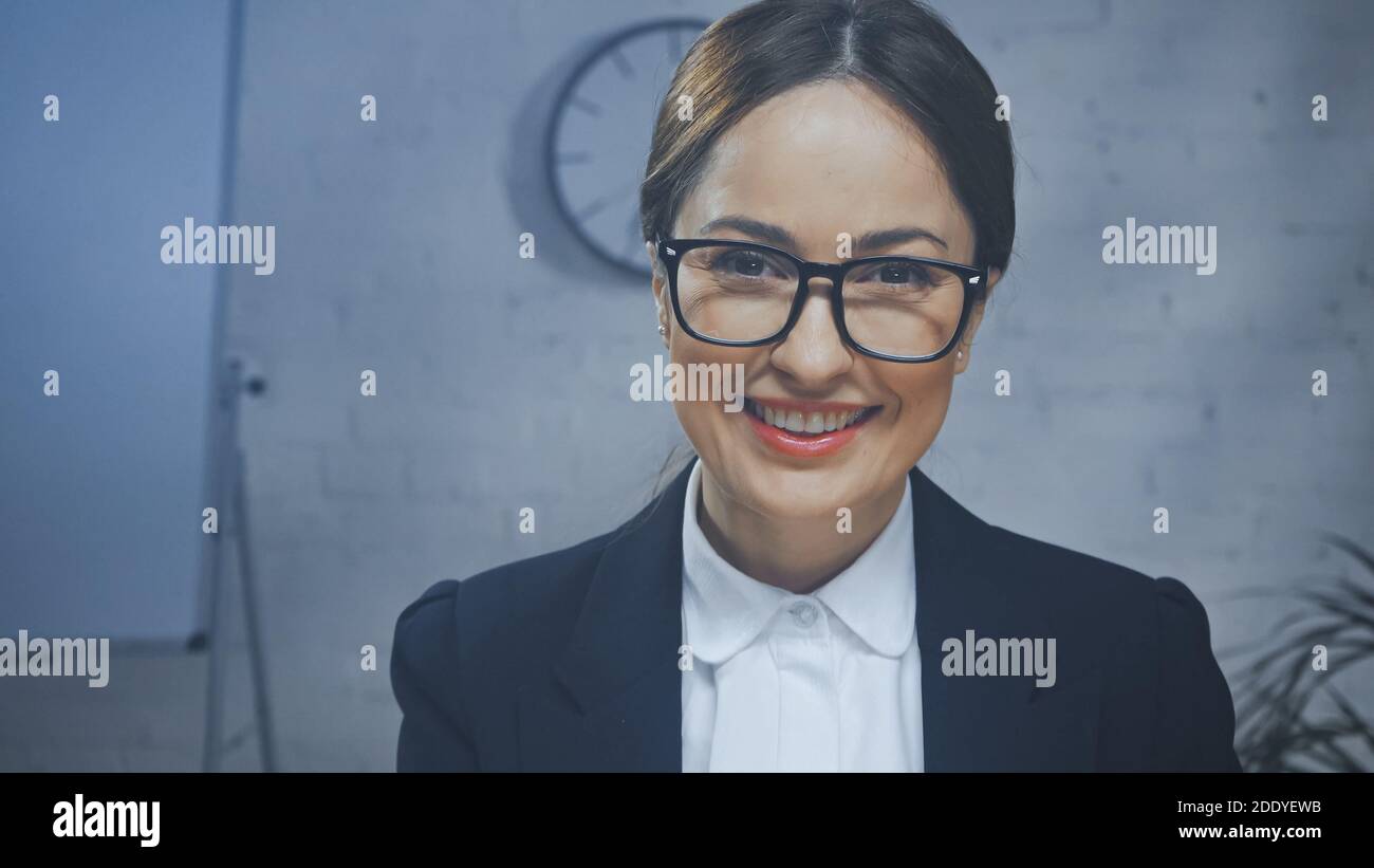 Insurance profession hi-res stock photography and images - Alamy