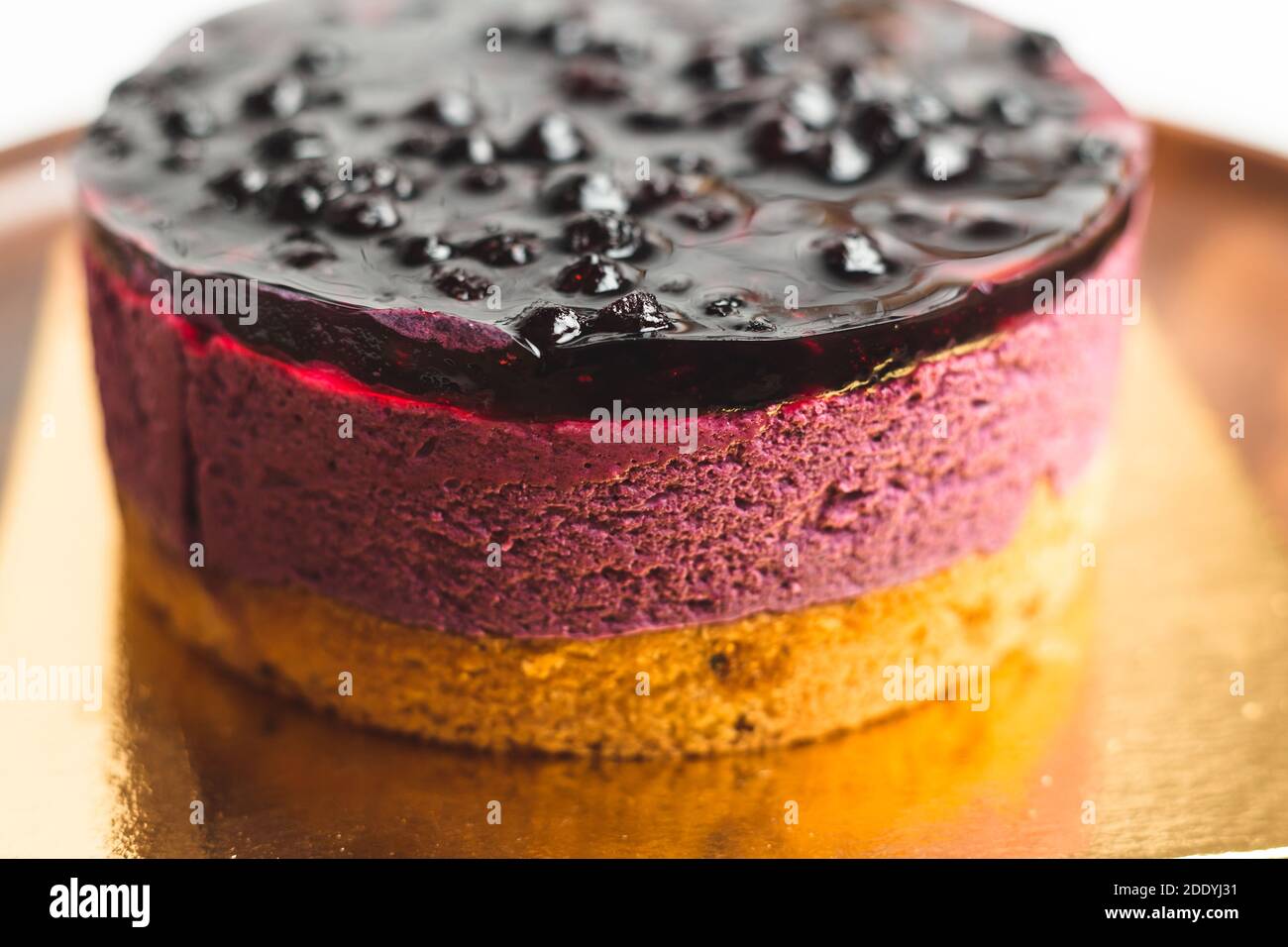 Biscuit layers hi-res stock photography and images - Alamy
