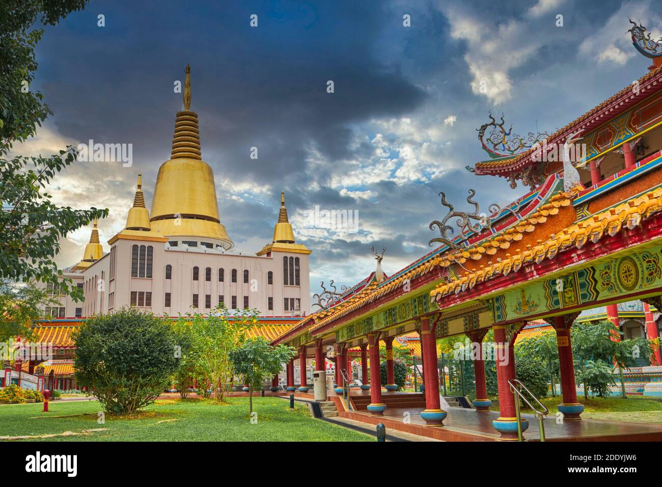 Kong Meng San Phor Kark See Monastery in Bright Hill Rd, Singapore, a ...