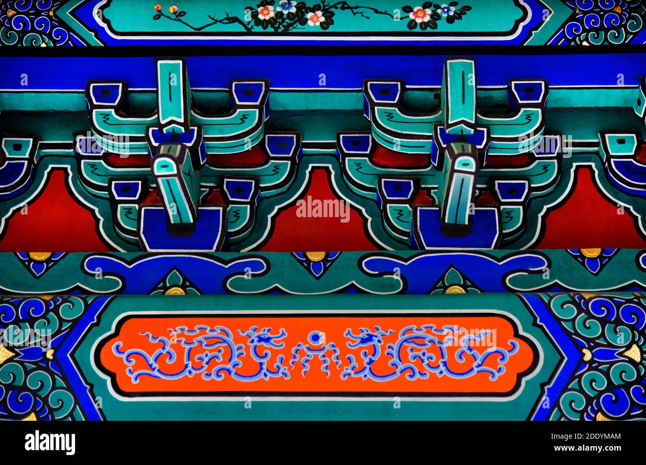 Summer palace beijing ceiling hi-res stock photography and images - Alamy