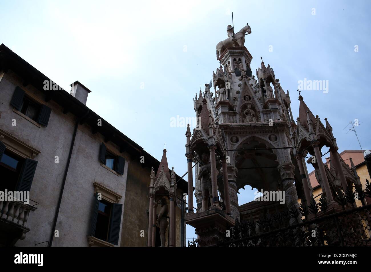 Italy, Verona: The Scaliger Tombs (Arche Scaligere), Gothic funerary ...