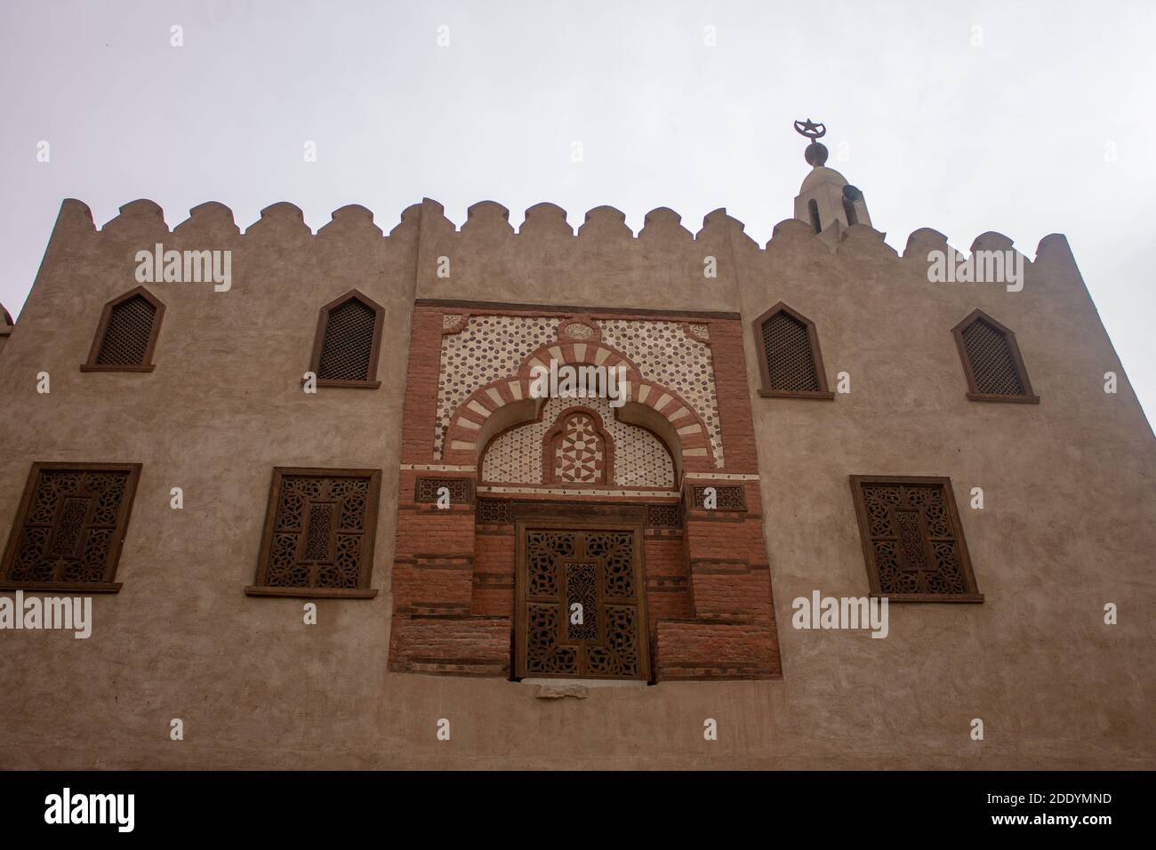 Facade of an arabian mosque Stock Photo - Alamy