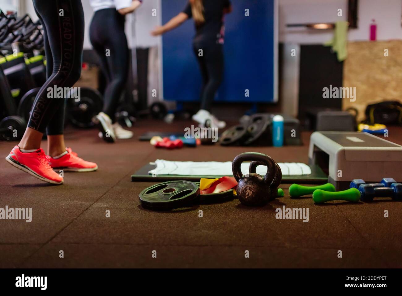 total body workout group training Stock Photo - Alamy