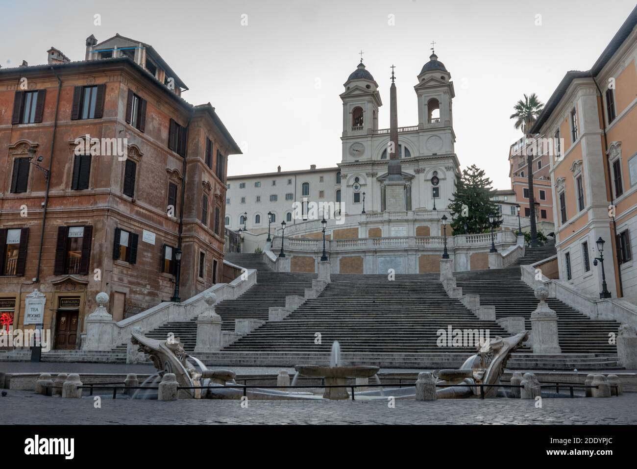 Piazza di Spagna Spanish Steps completely empty no tourists Stock Photo ...