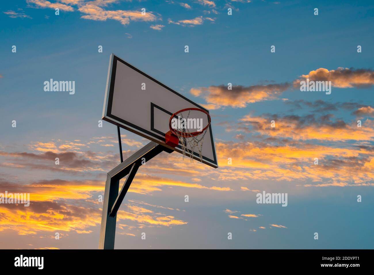 Basketball sunrise hi-res stock photography and images - Alamy