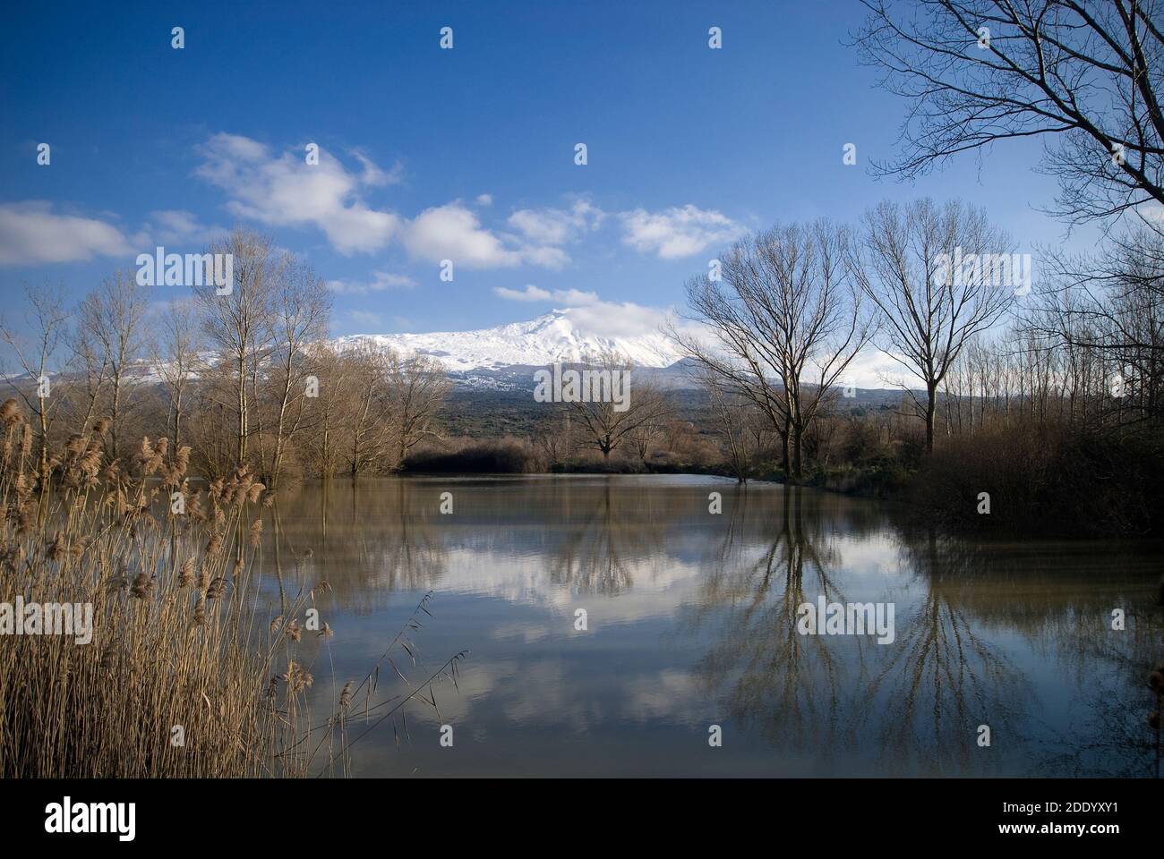 Etna view from lake Gurrida, Sicily Stock Photo - Alamy