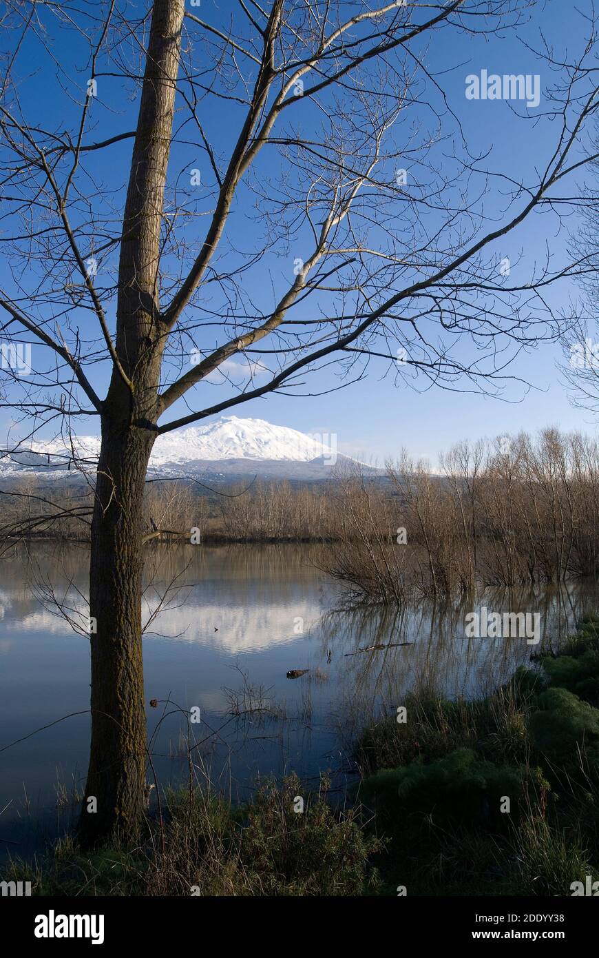 Etna view from lake Gurrida, Sicily Stock Photo - Alamy