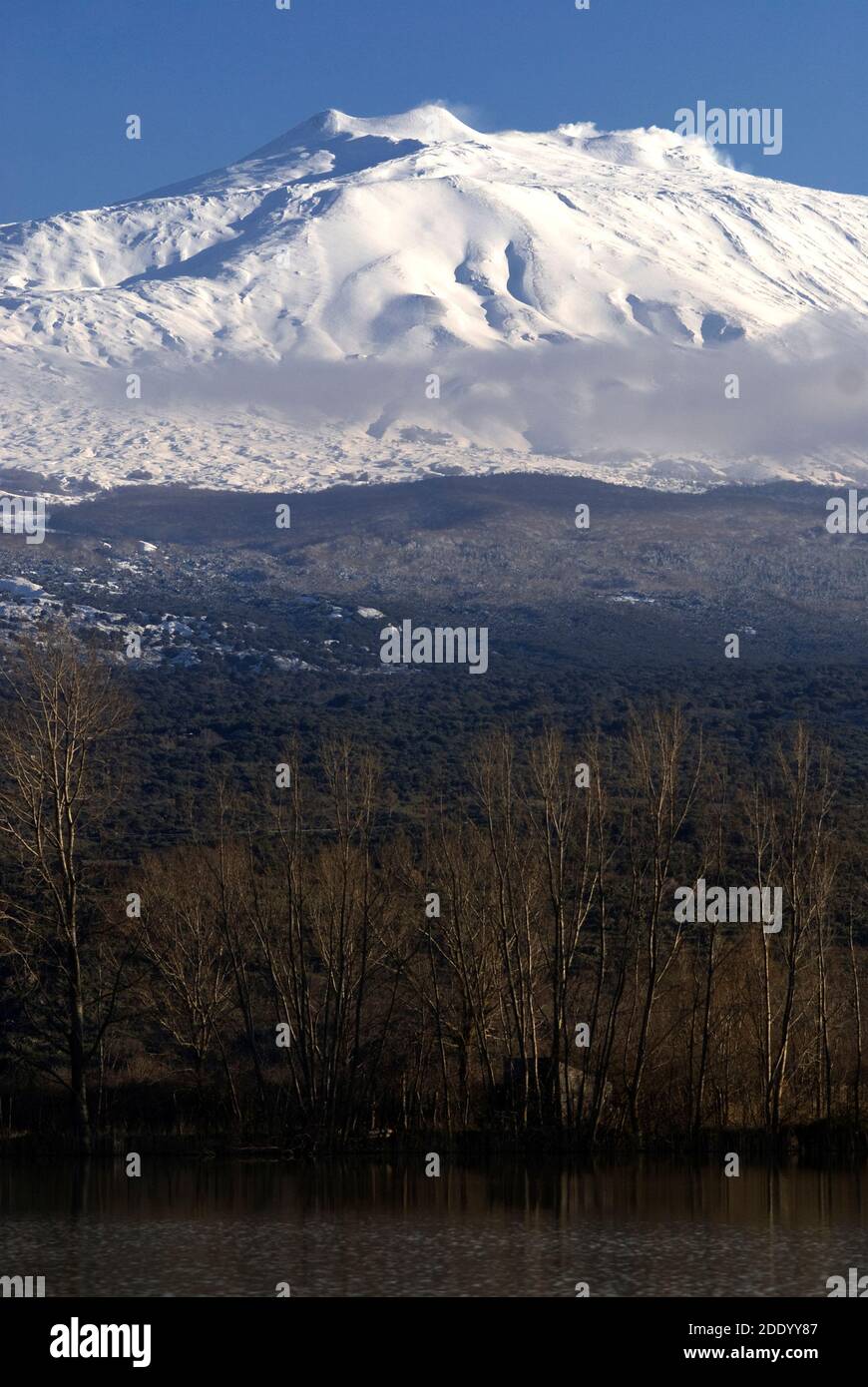 Etna view from lake Gurrida, Sicily Stock Photo - Alamy