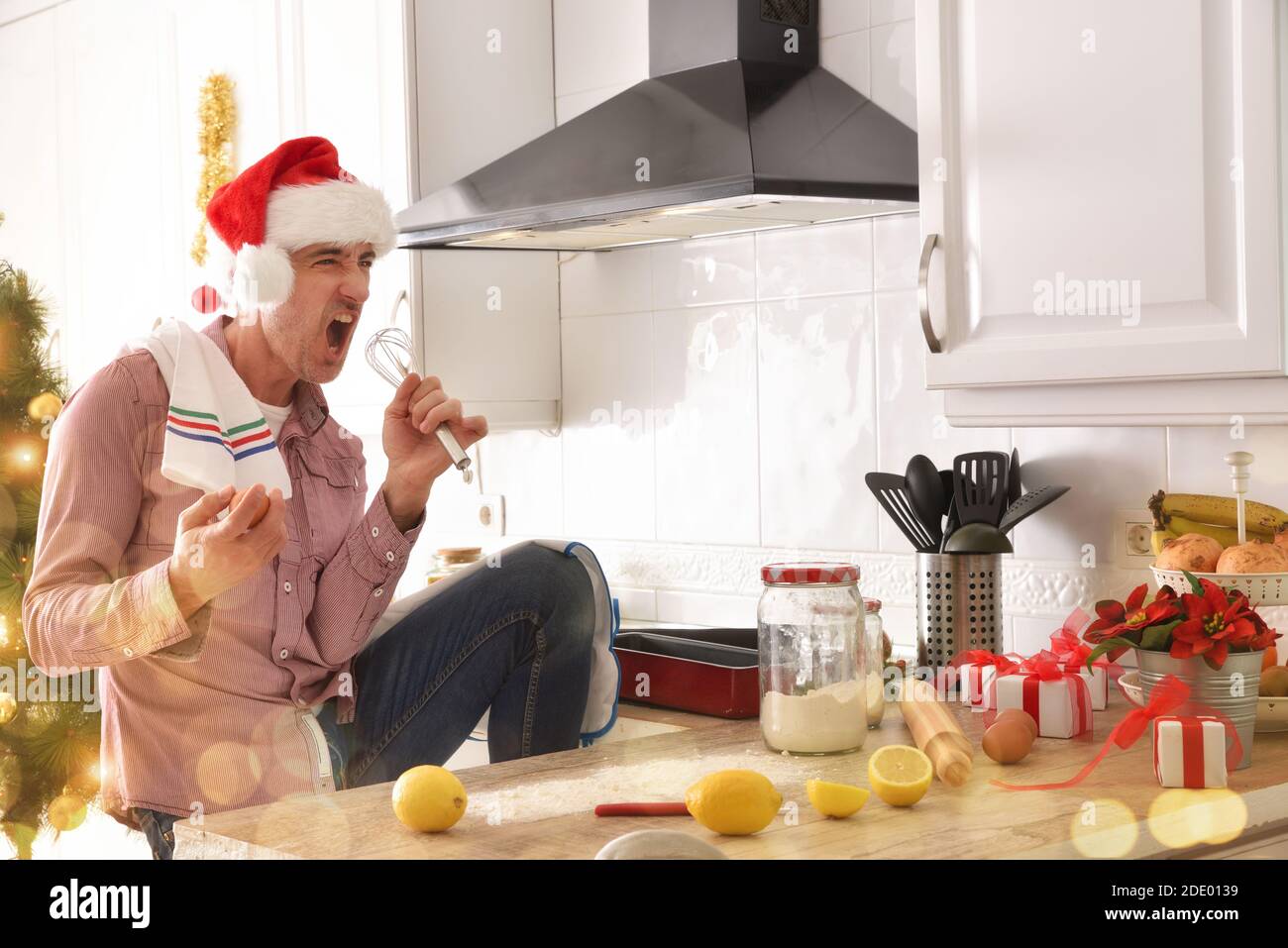 Funny kitchen hi-res stock photography and images - Alamy