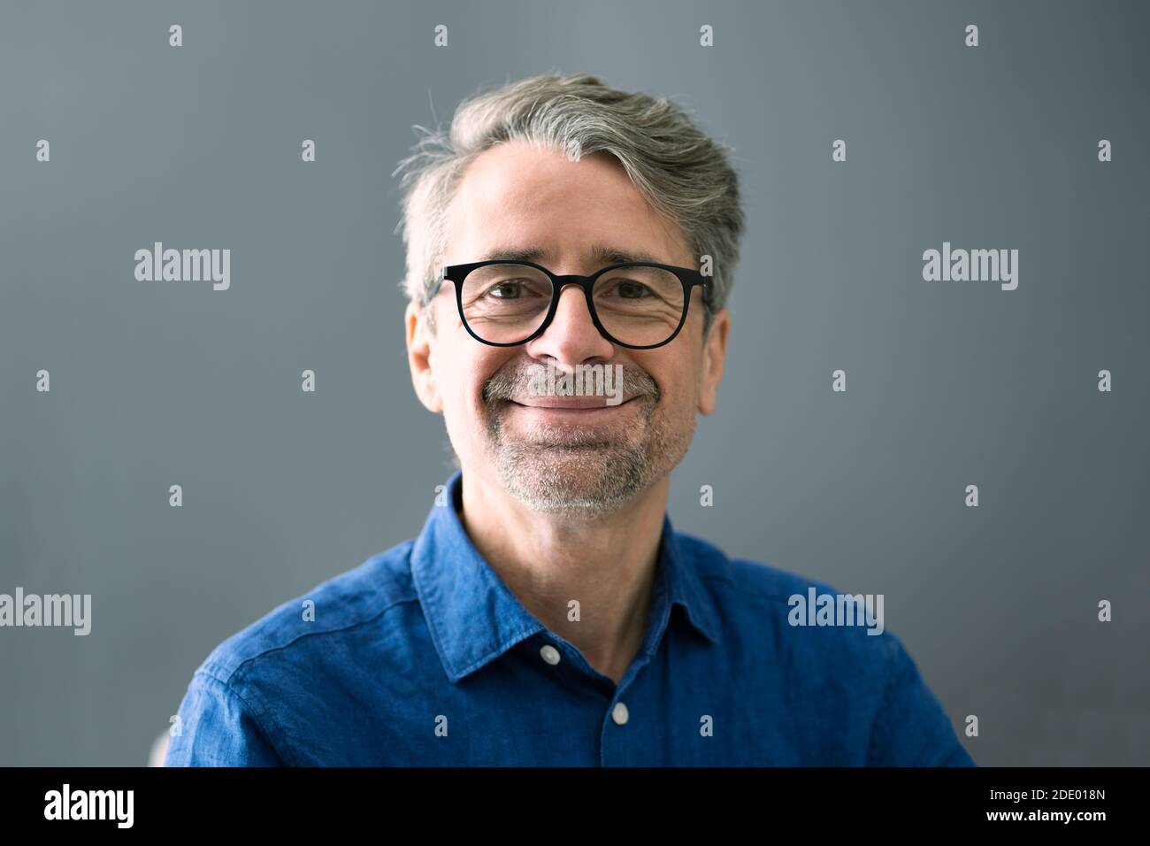 Casual men hi-res stock photography and images - Alamy