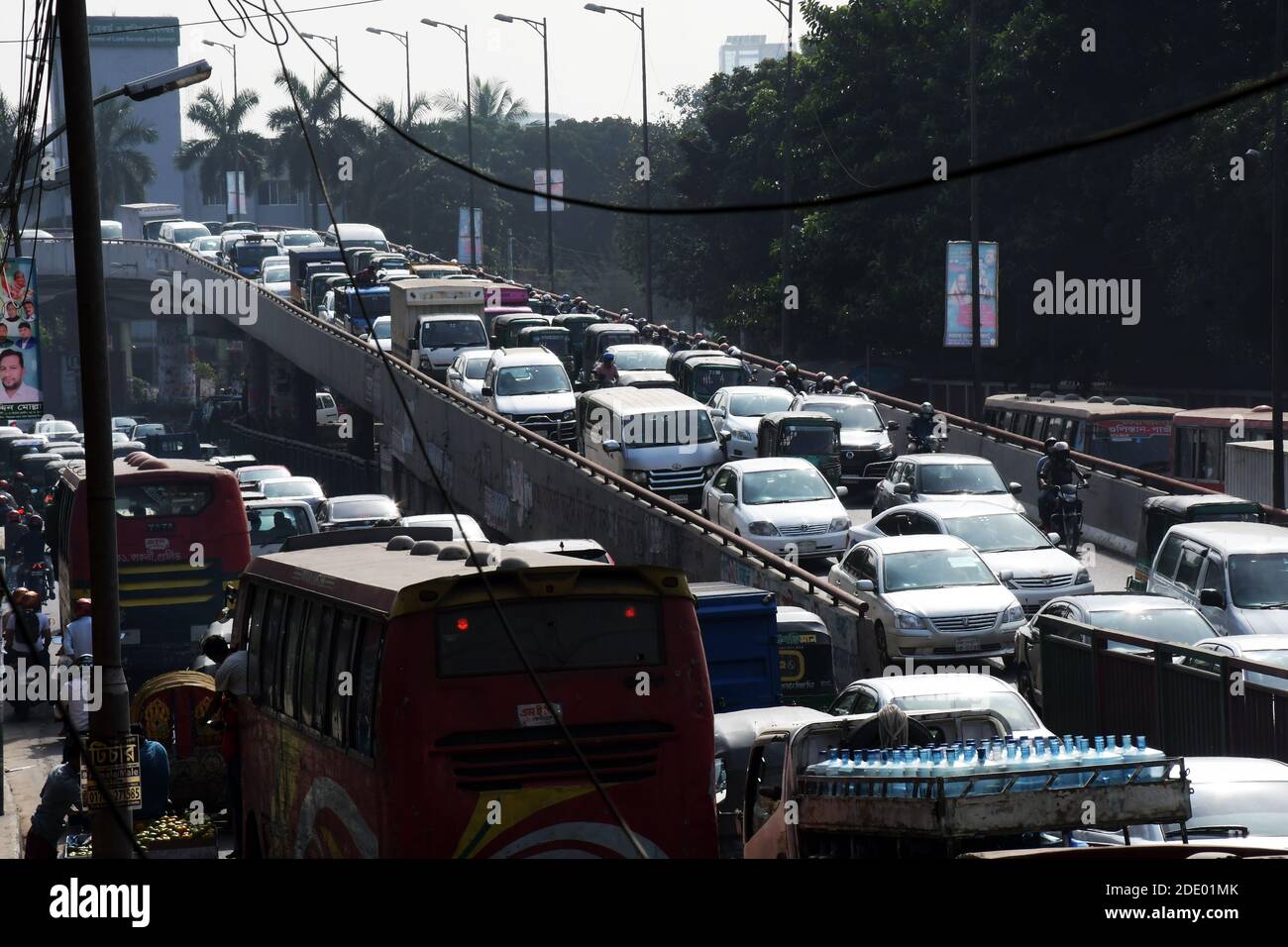 Dhaka traffic jams hi-res stock photography and images - Alamy