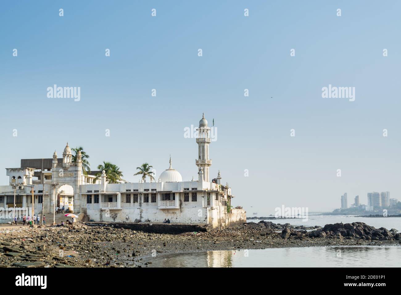Haji Ali Mosque in Mumbai, built in 1431 and is one of the famous ...