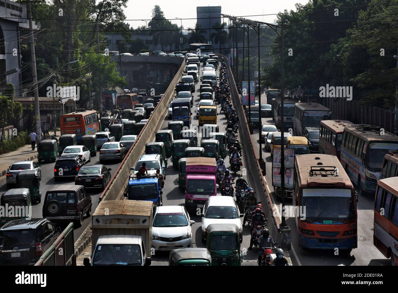 Dhaka traffic jams hi-res stock photography and images - Alamy