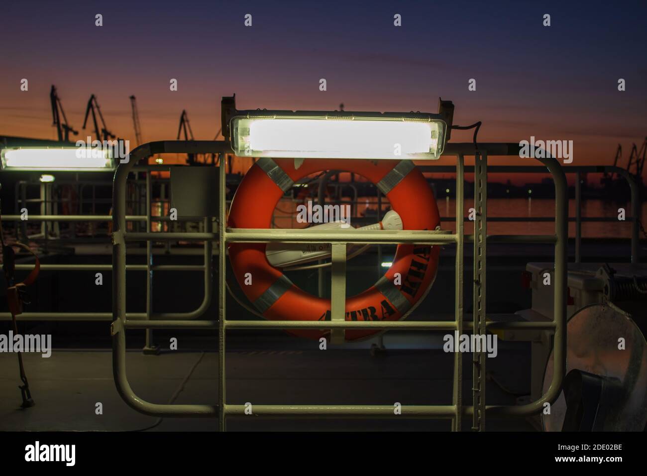 Shipyard setting hi-res stock photography and images - Alamy