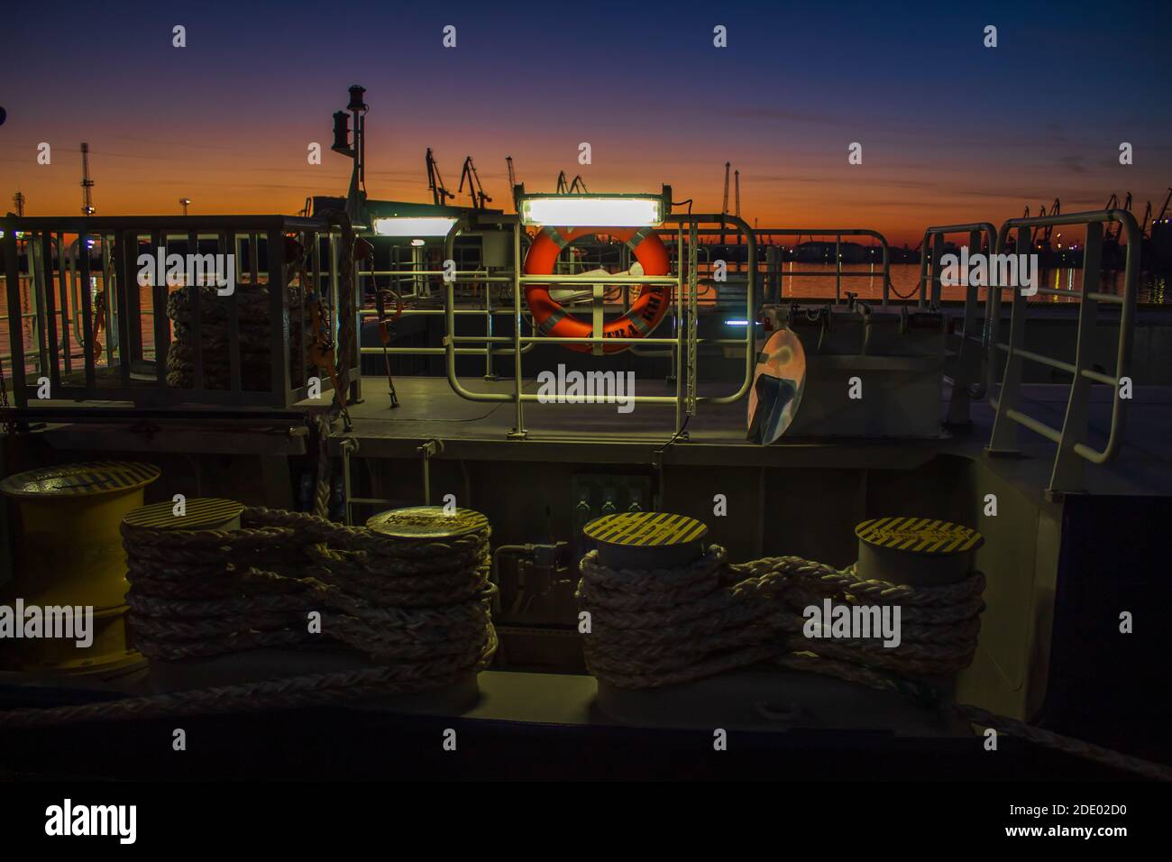 Shipyard setting hi-res stock photography and images - Alamy