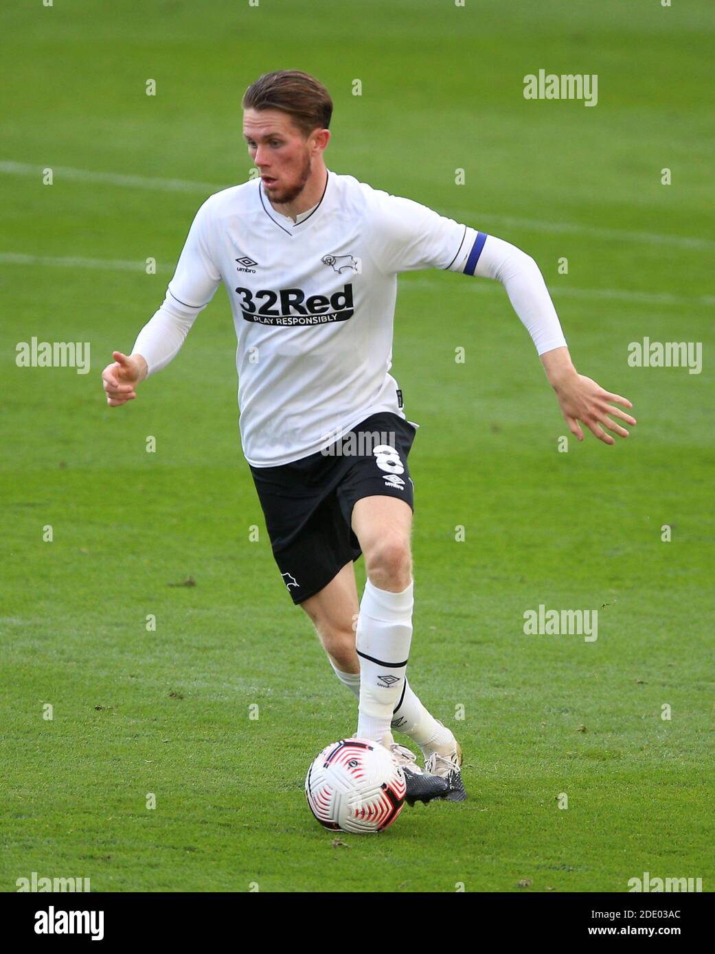 Football full length bird hi-res stock photography and images - Alamy
