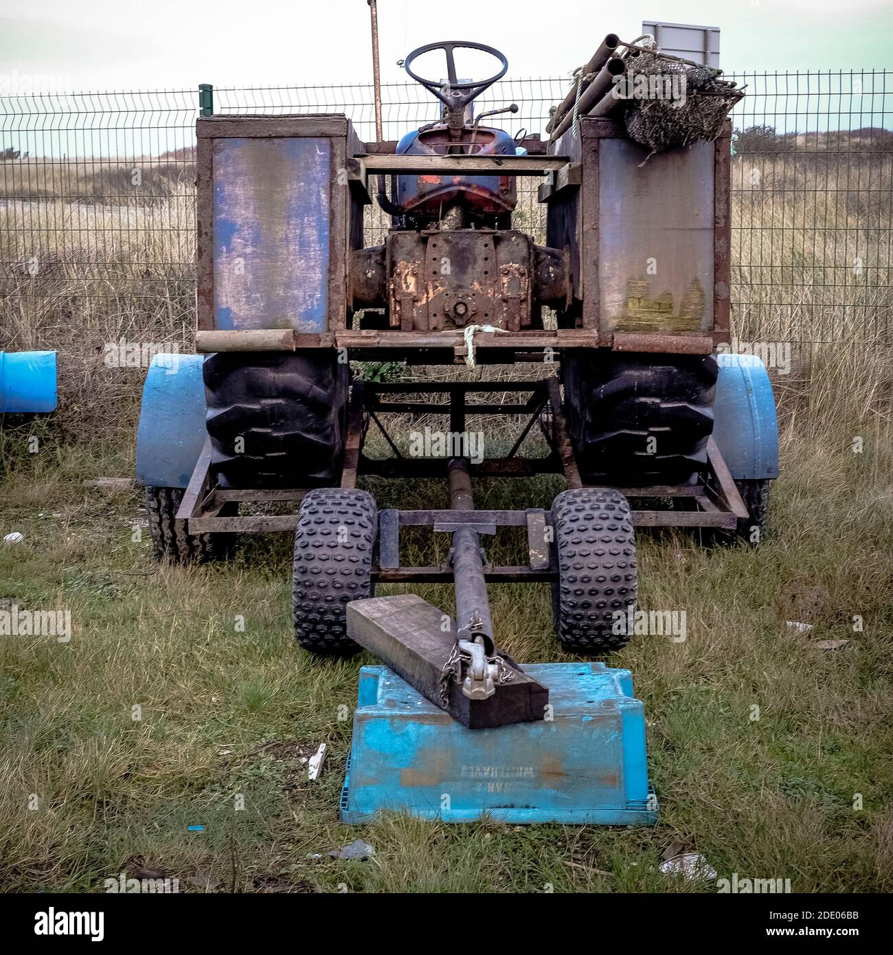 Shrimpers - Amphibious Shrimping Vehicles, Southport Stock Photo - Alamy