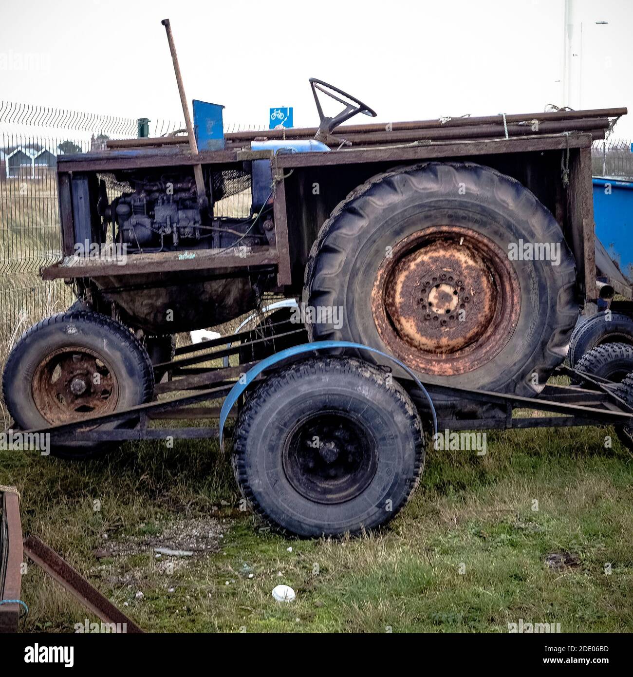 Shrimpers - Amphibious Shrimping Vehicles, Southport Stock Photo - Alamy