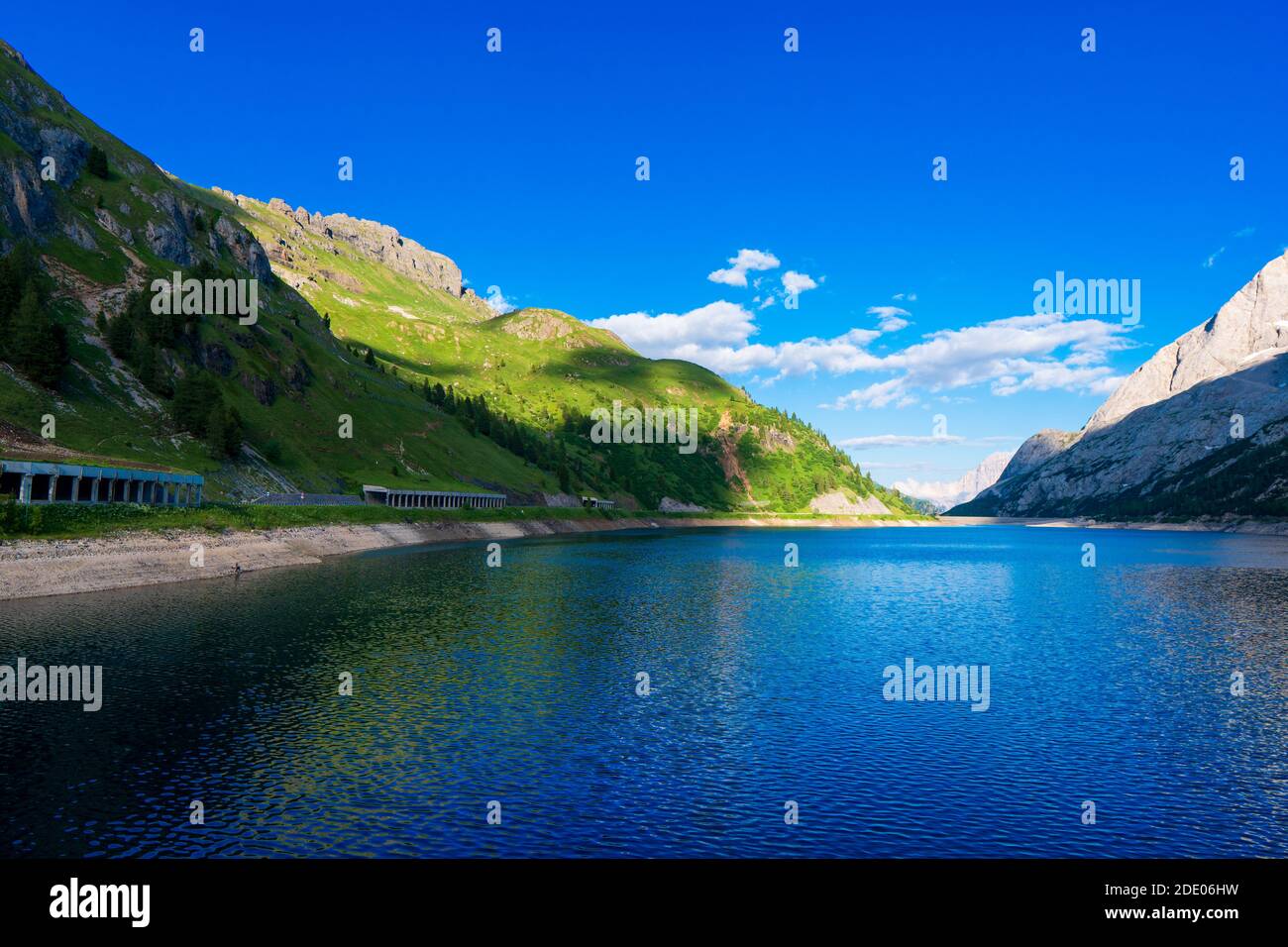 Ago di fedaia hi-res stock photography and images - Alamy