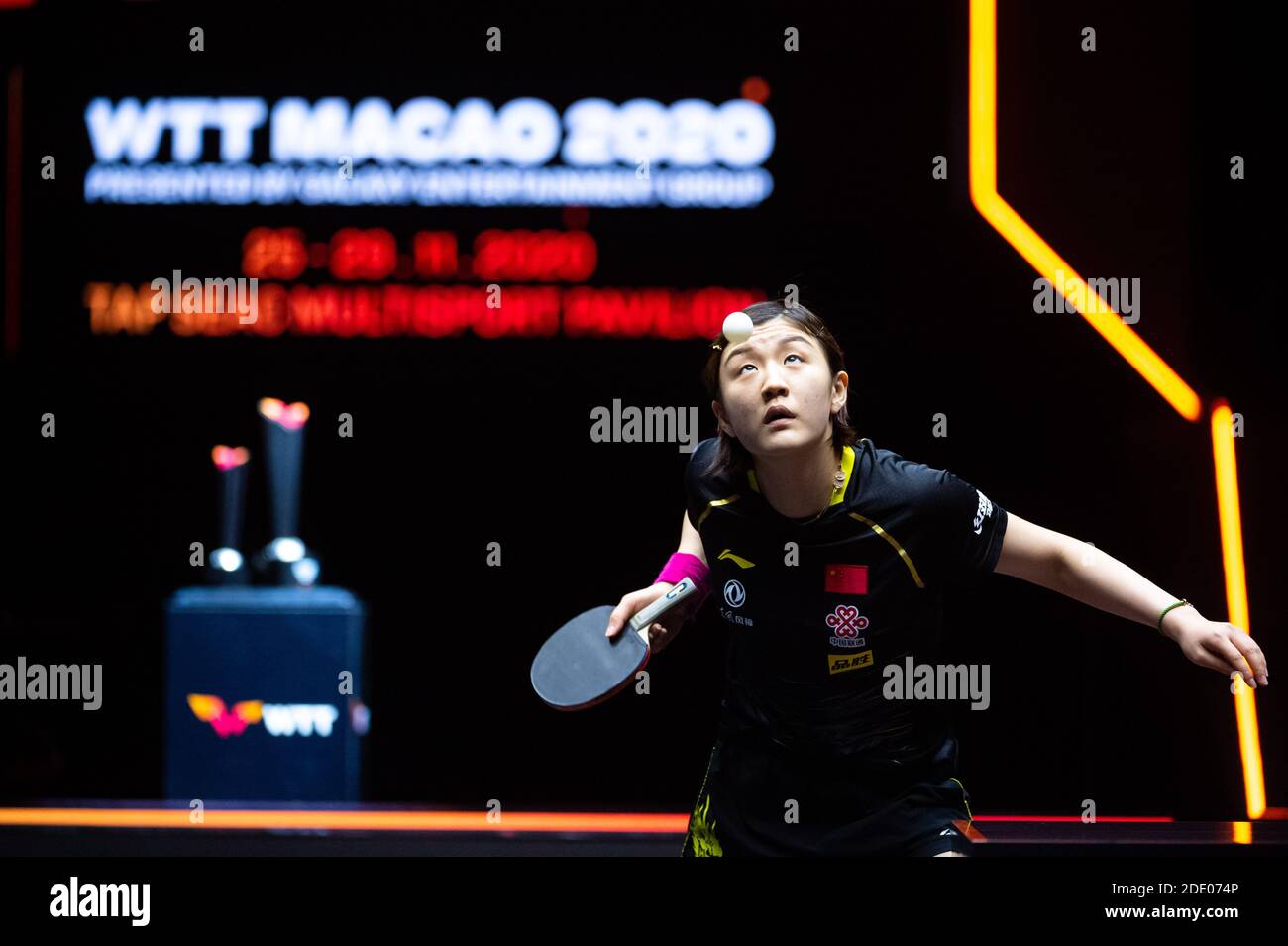 Feng meng hi-res stock photography and images - Alamy