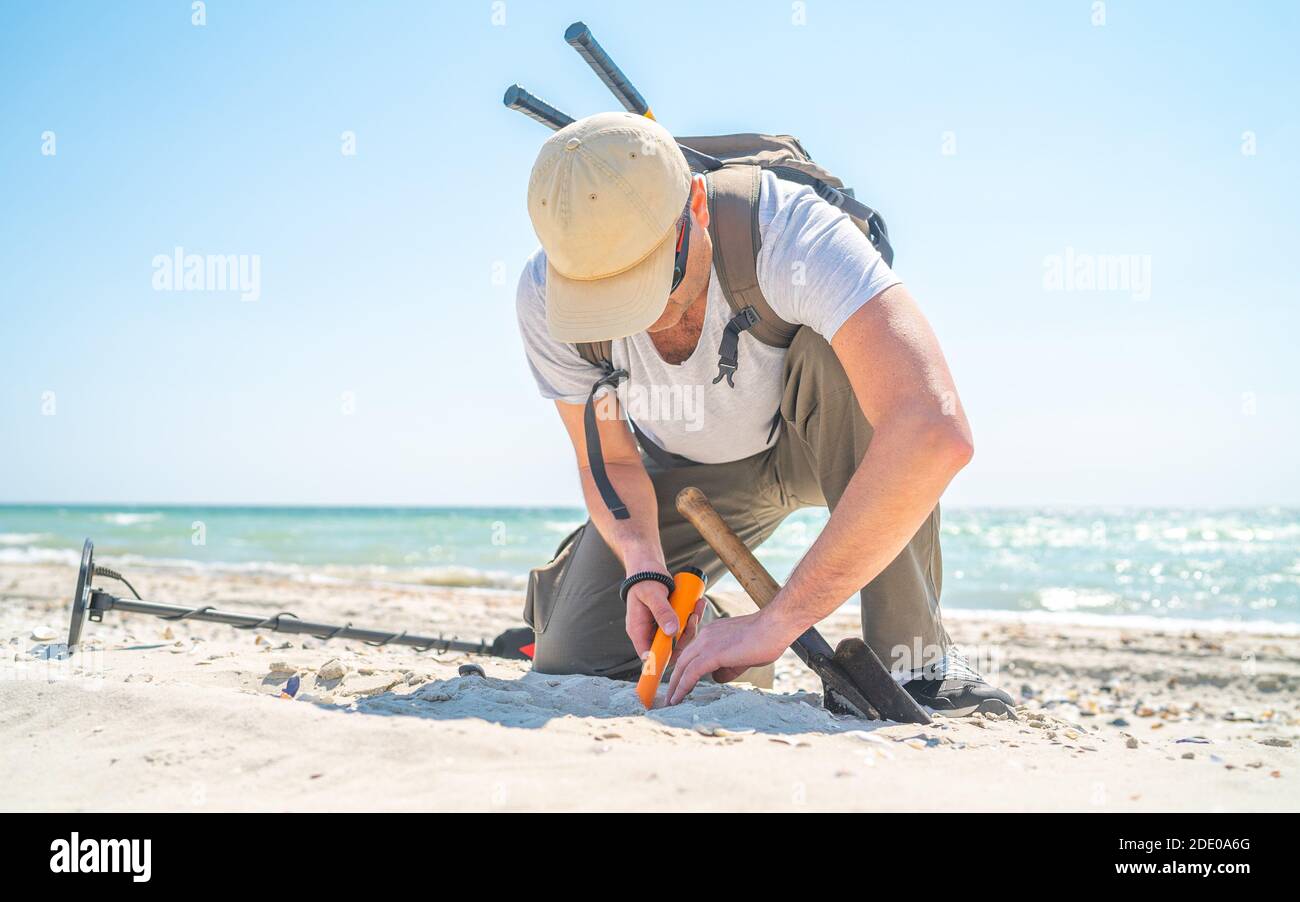 Discovery earth equipment hi-res stock photography and images - Alamy