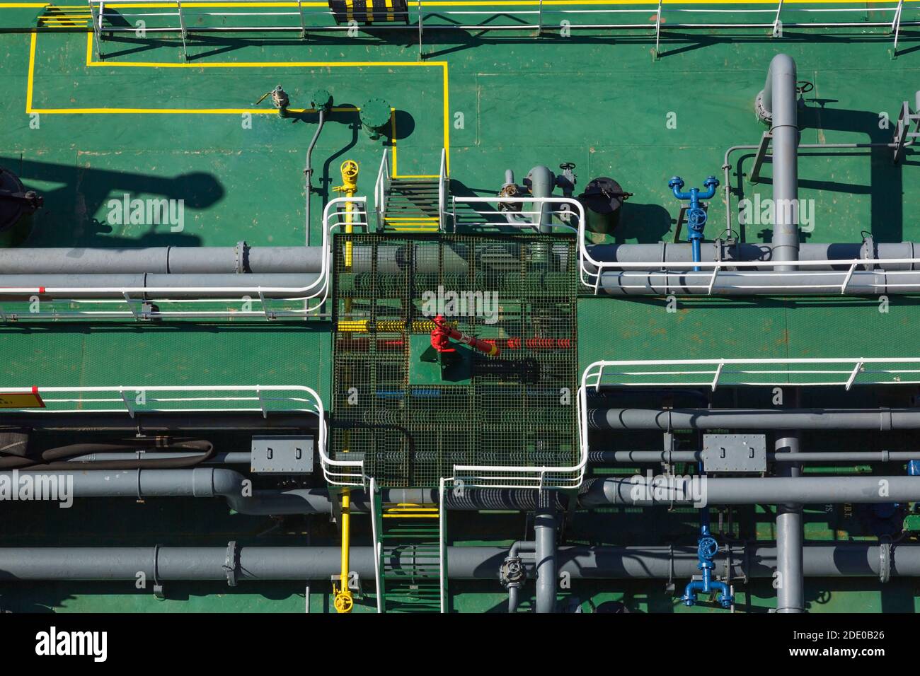 Bunker vessel hi-res stock photography and images - Alamy