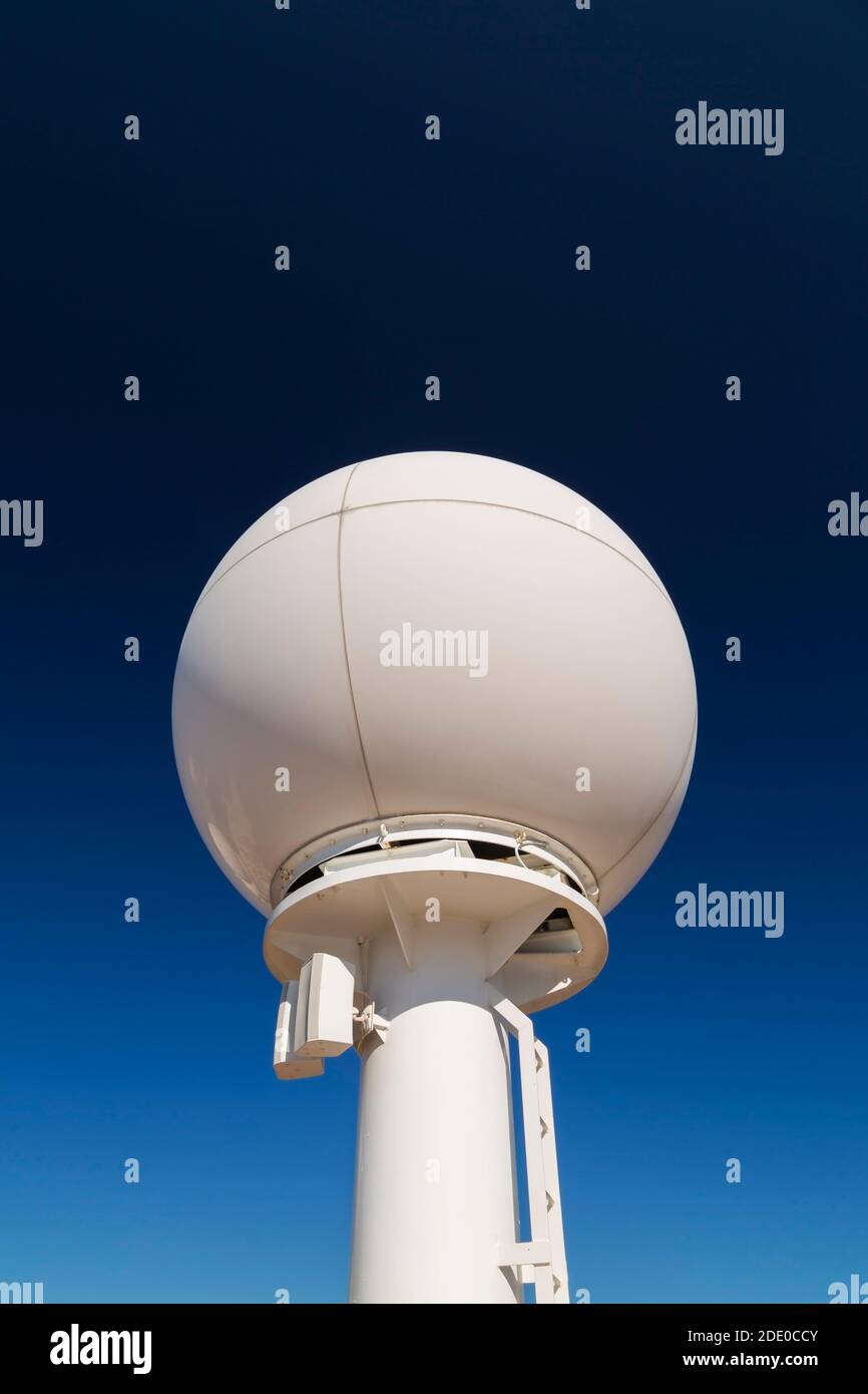 Modern radar system hi-res stock photography and images - Alamy