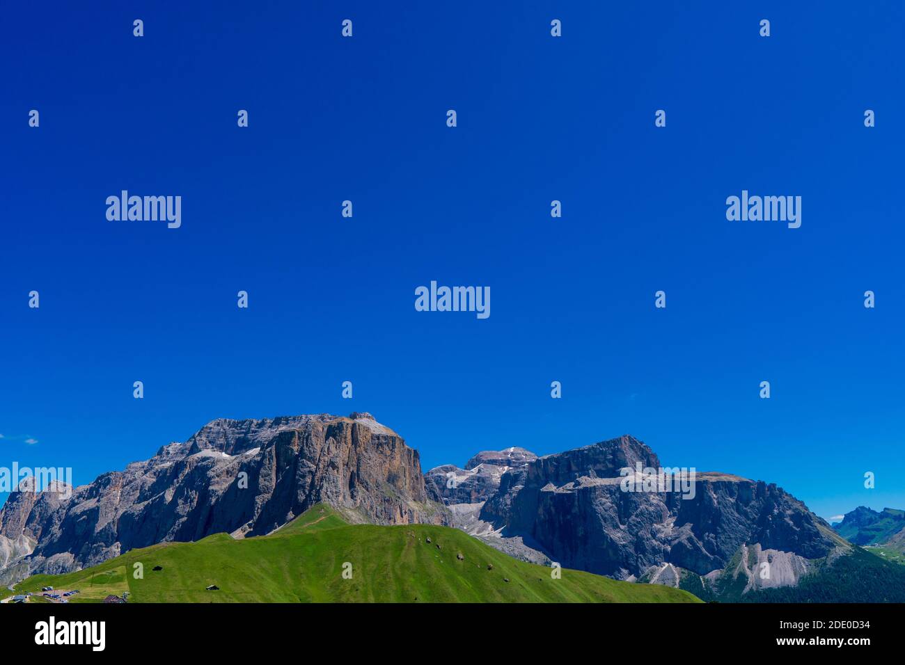 The beautiful landscape arround the sella group with the sella towers ...