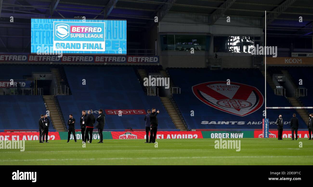 Players and staff walk the pitch prior to the Betfred Super League ...