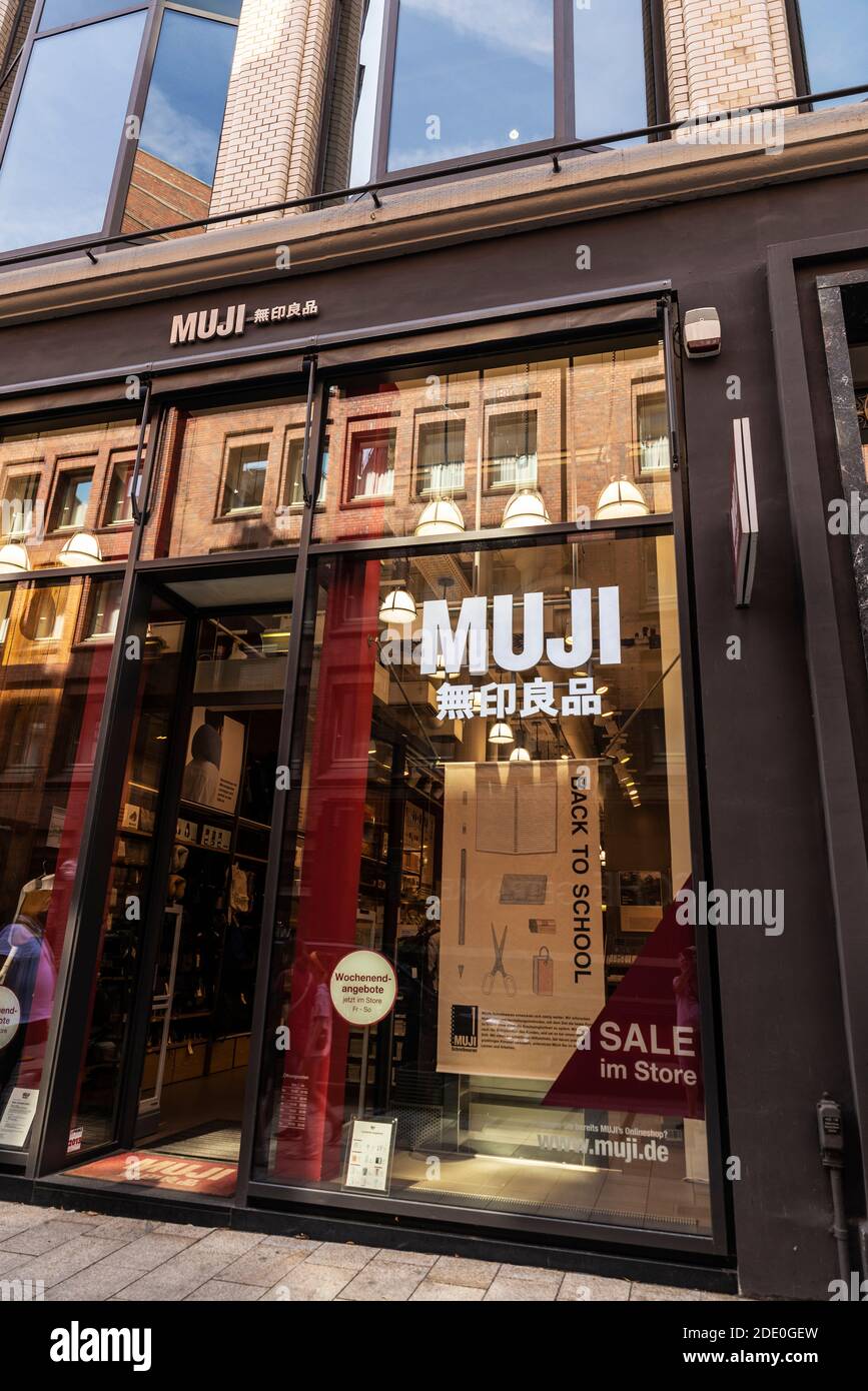 Sign muji sign hi-res stock photography and images - Alamy