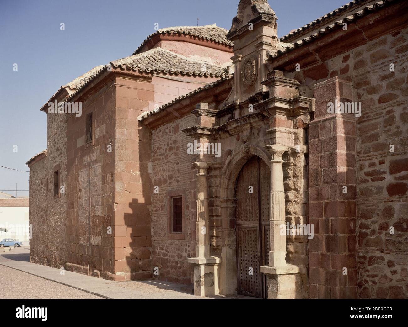 FACHADA LATERAL DE LA IGLESIA DE SANTA MARIA. Location: MARIENKIRCHE ...