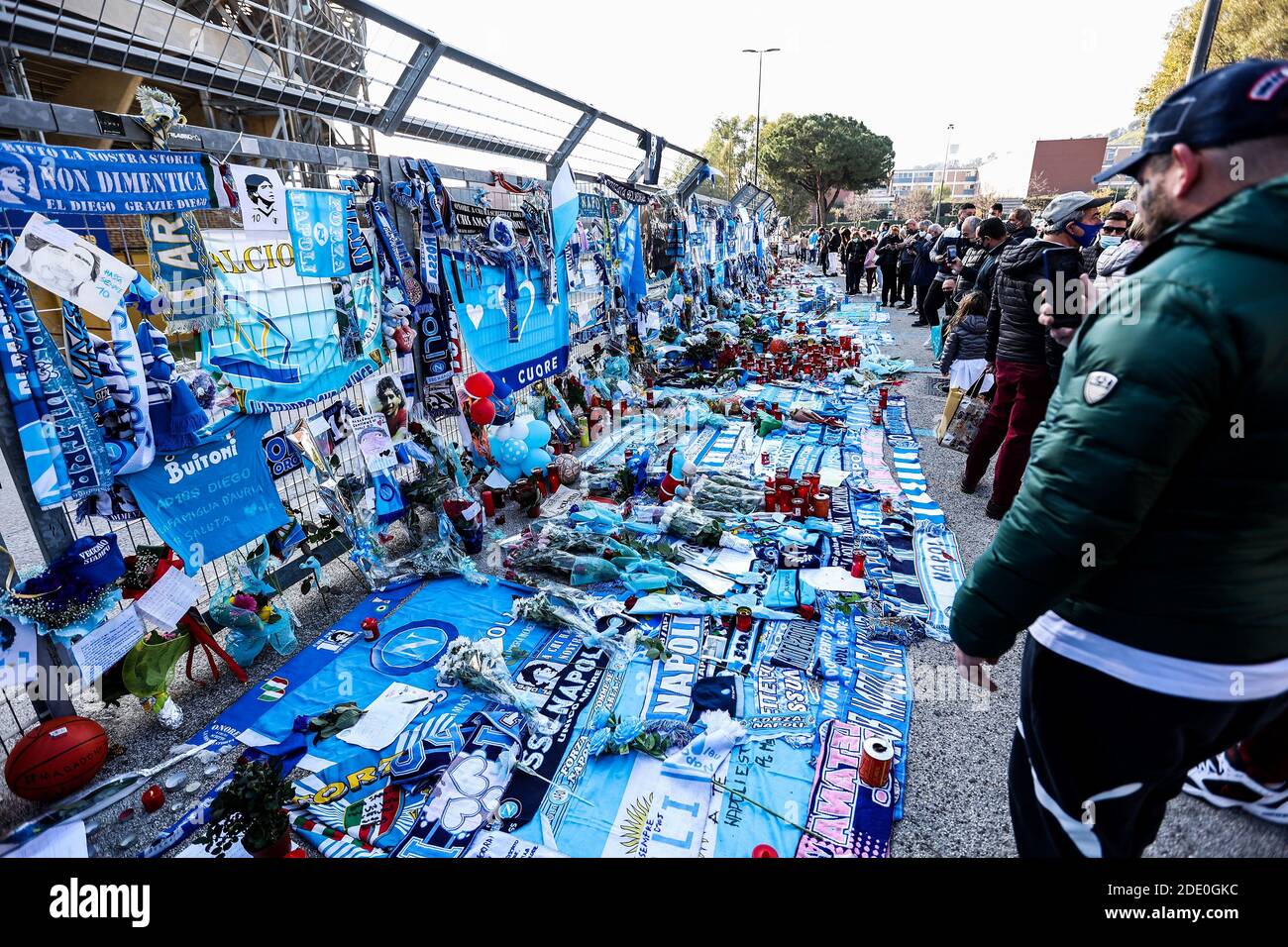 Stadium photos hi-res stock photography and images - Alamy