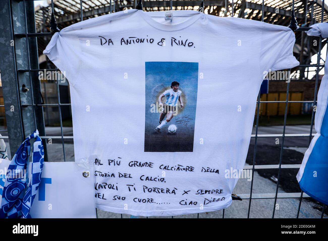 Stadium photos hi-res stock photography and images - Alamy