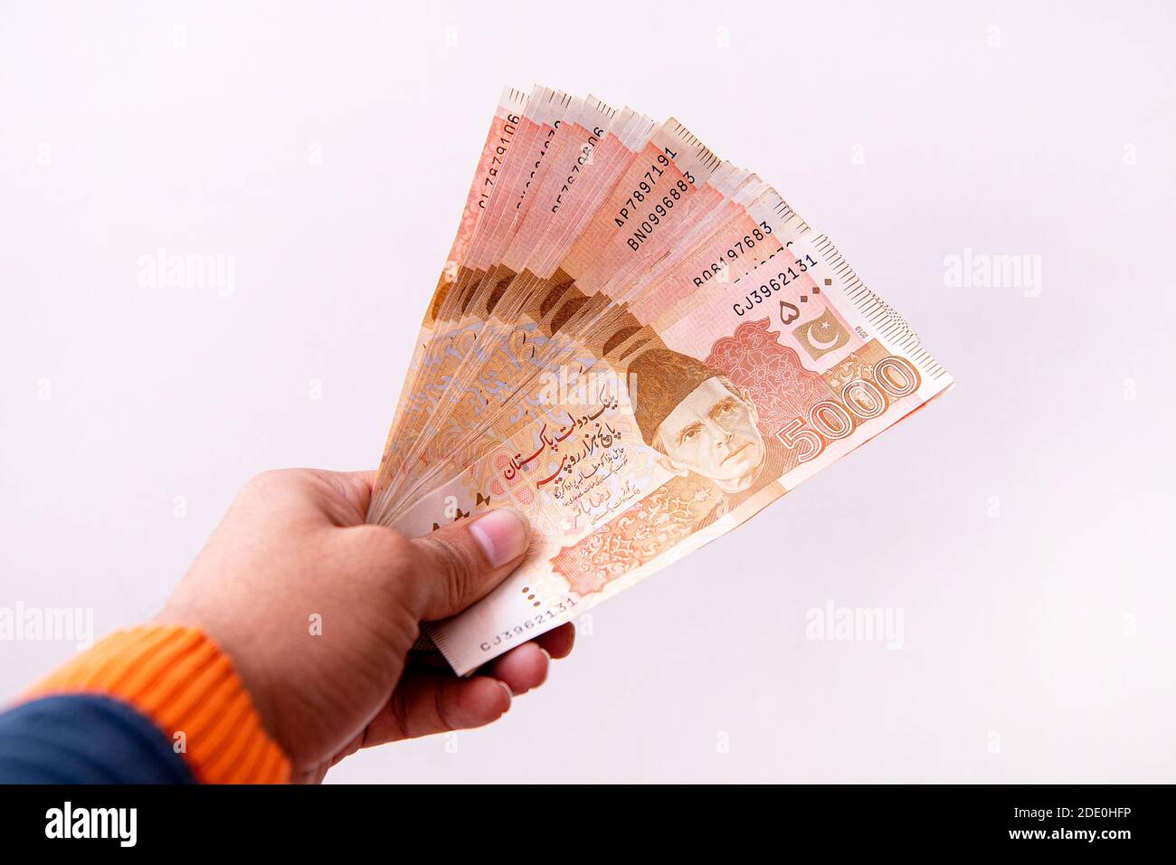 20 rupee note hi-res stock photography and images - Alamy