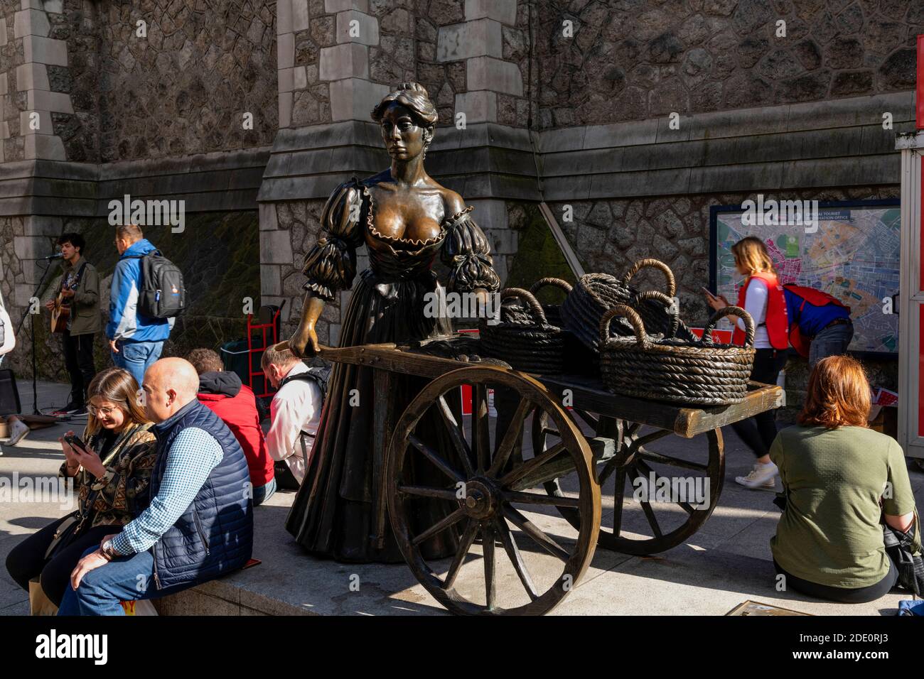 Moly Malone statue in Dublin Ireland Stock Photo - Alamy