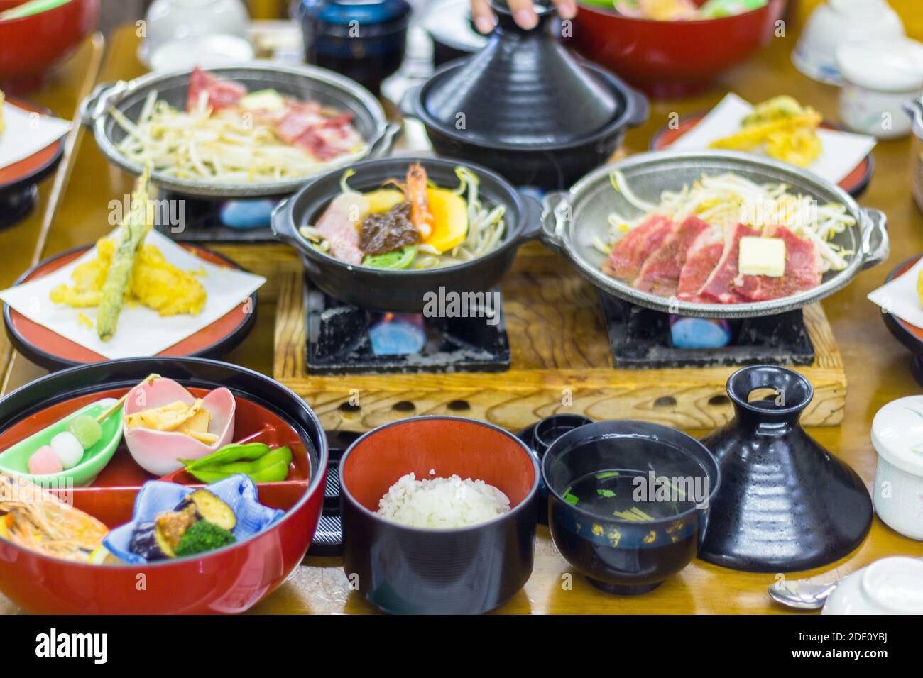 Kaiseki set hi-res stock photography and images - Alamy