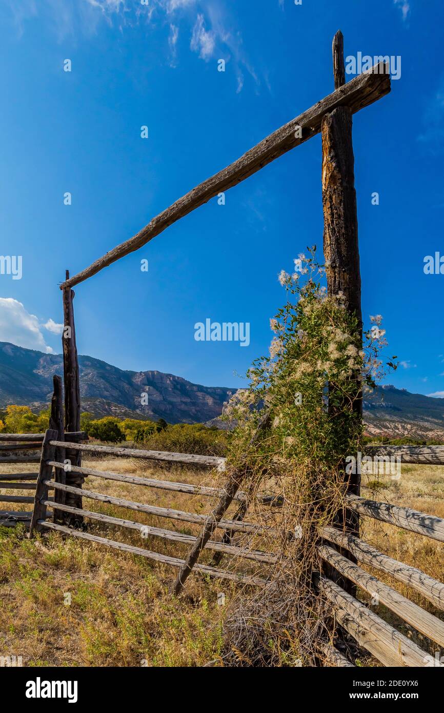 Corral at the historic Ewing-Snell Ranch at Bighorn Canyon National ...
